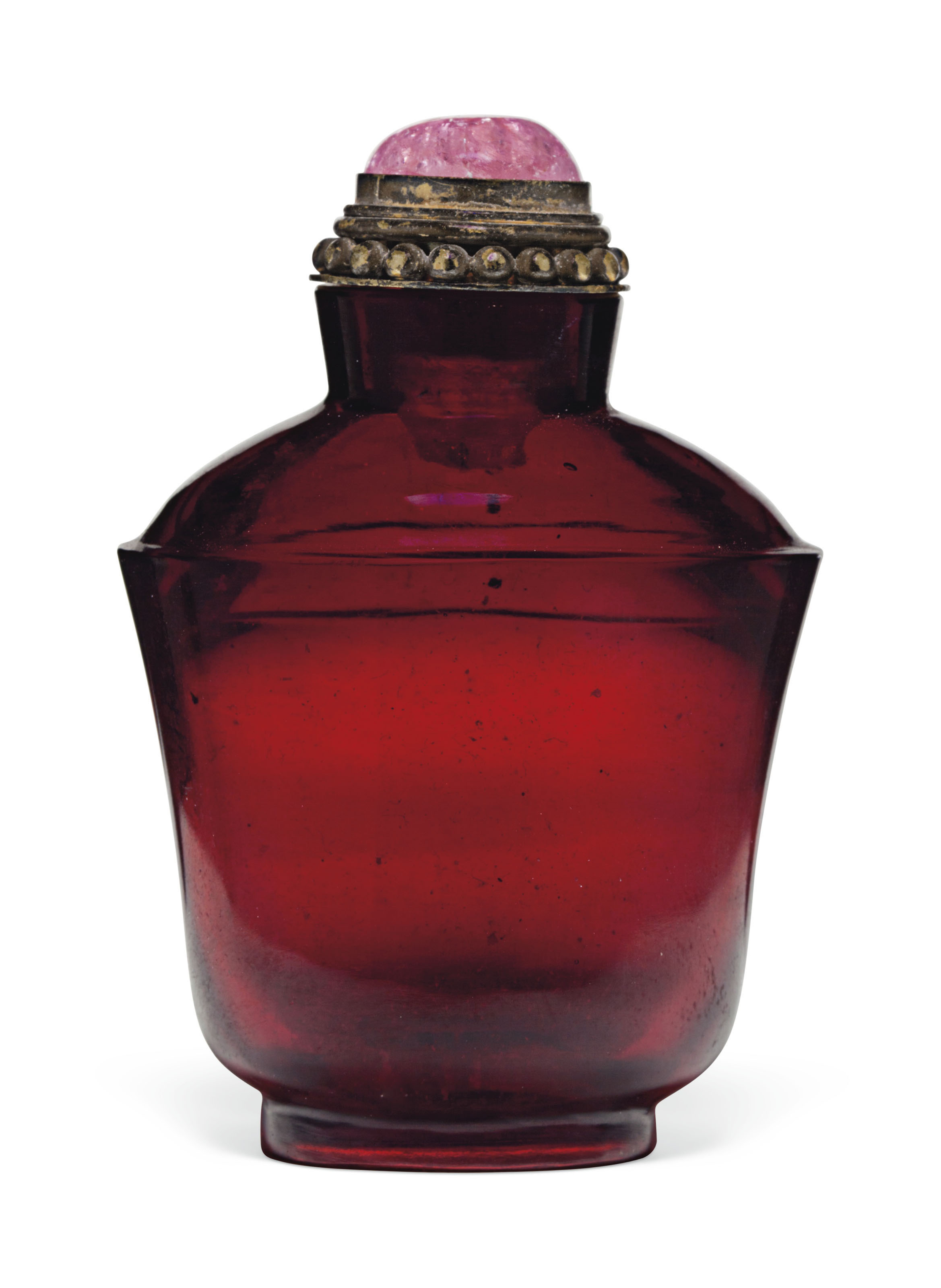 A TRANSPARENT RUBY-RED GLASS SNUFF BOTTLE