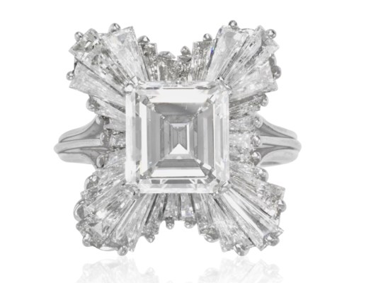 RECTANGULAR CUT DIAMOND RING WITH GIA REPORT, | Christie’s