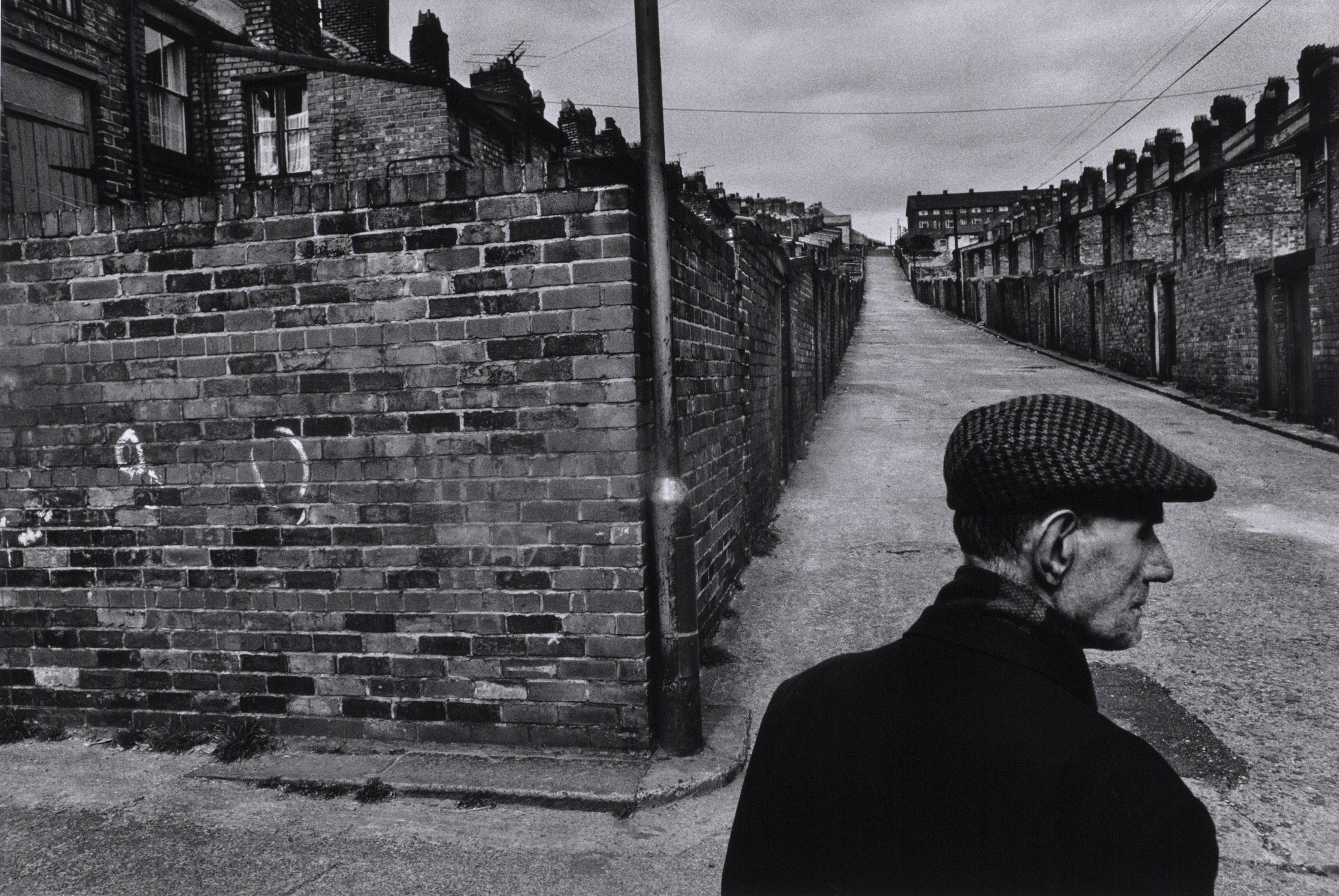 JOSEF KOUDELKA (B. 1938) England, 1976 | Barnebys