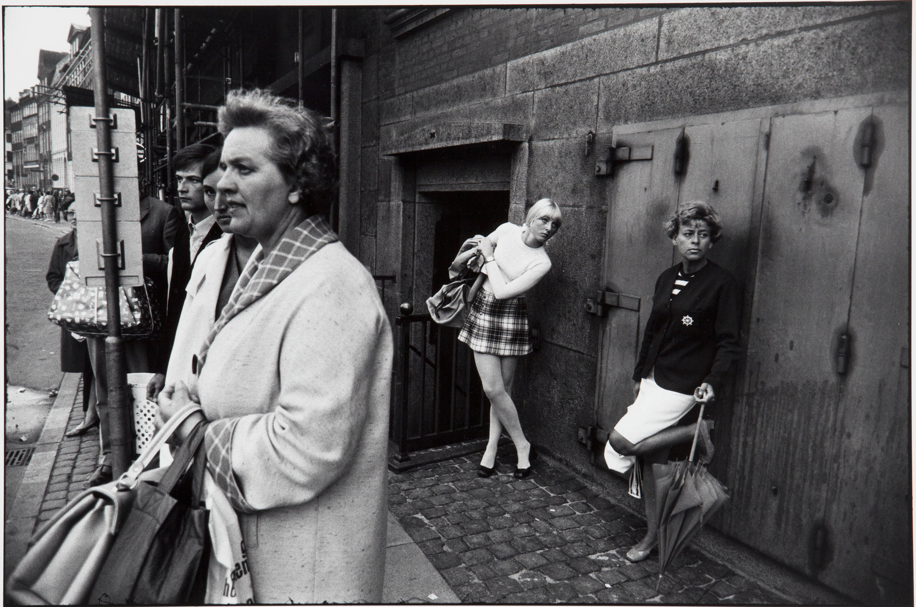 GARRY WINOGRAND (1928–1984), London, from Women Are Beautiful, 1967 ...