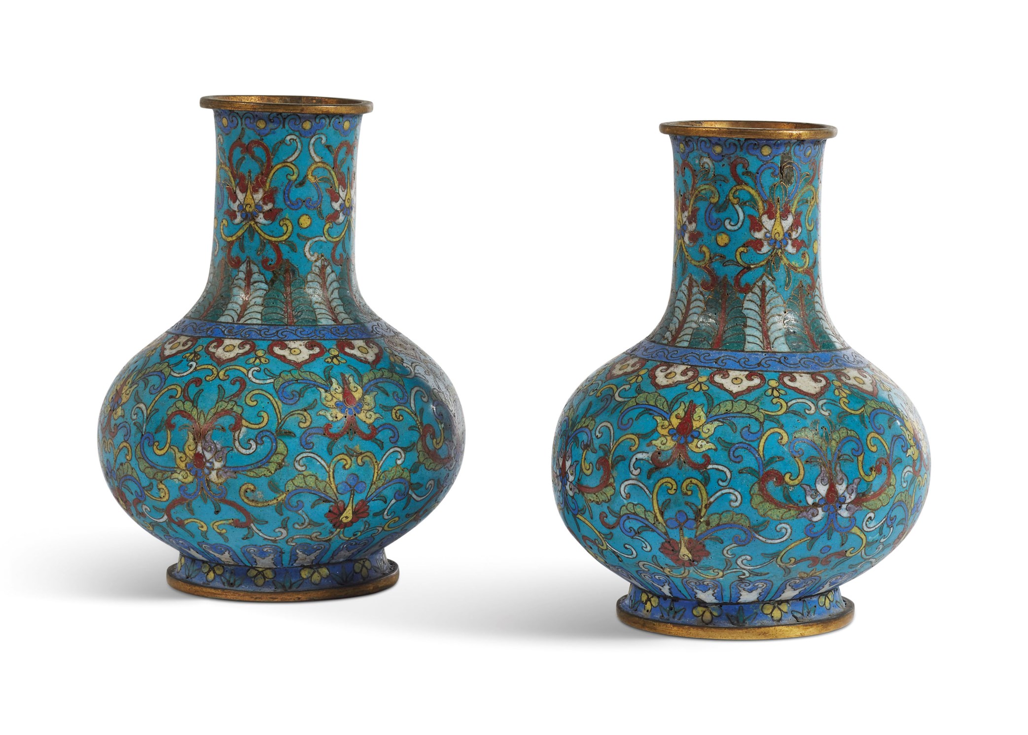 PAIRE DE PETITS VASES EN EMAUX CLOISONNES, CHINE, DYNASTIE QING, XIXe ...