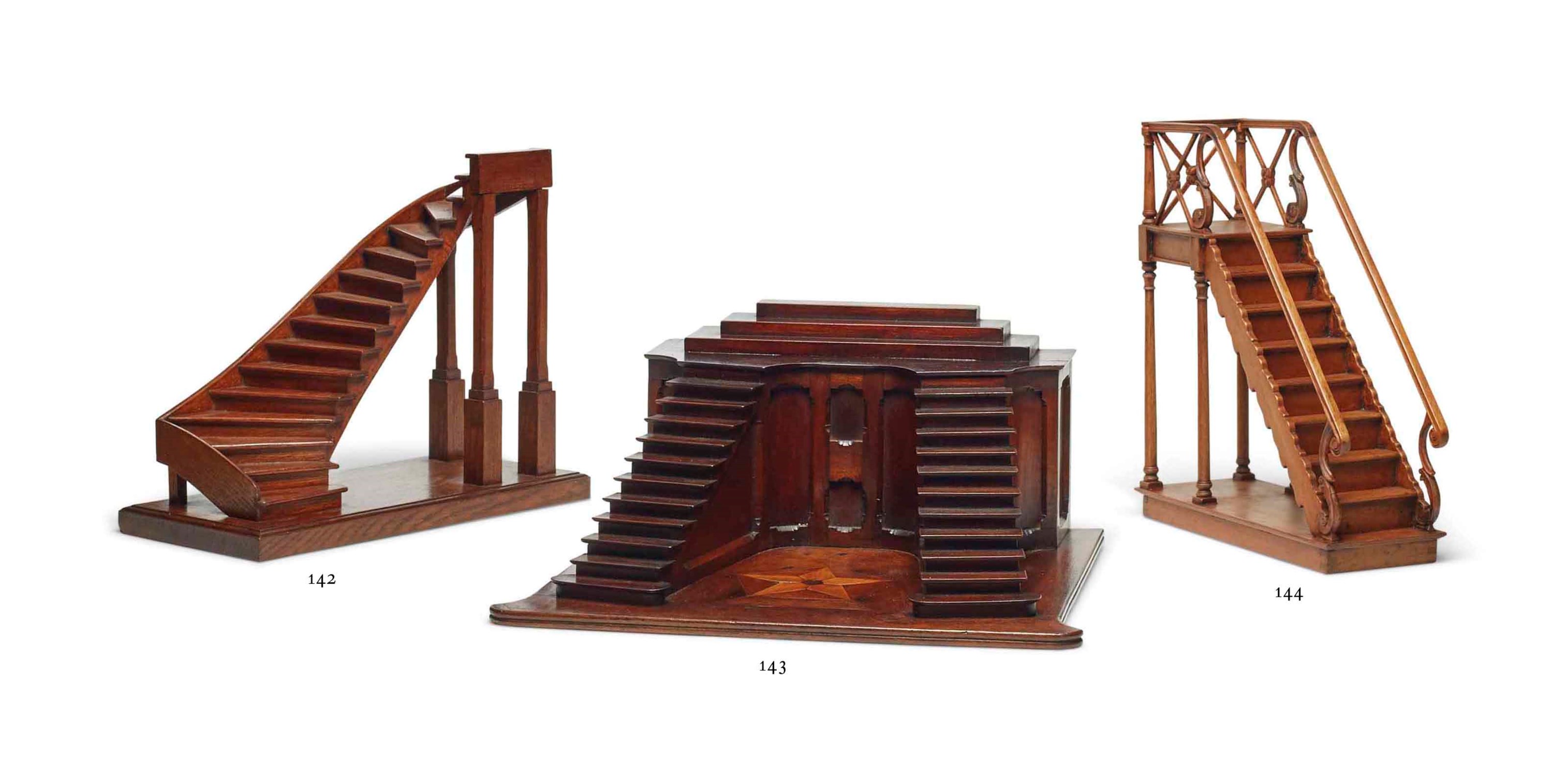 ESCALIER DE MAITRISE BALANCE A DOUBLE RETOUR D'EQUERRE EN CHENE