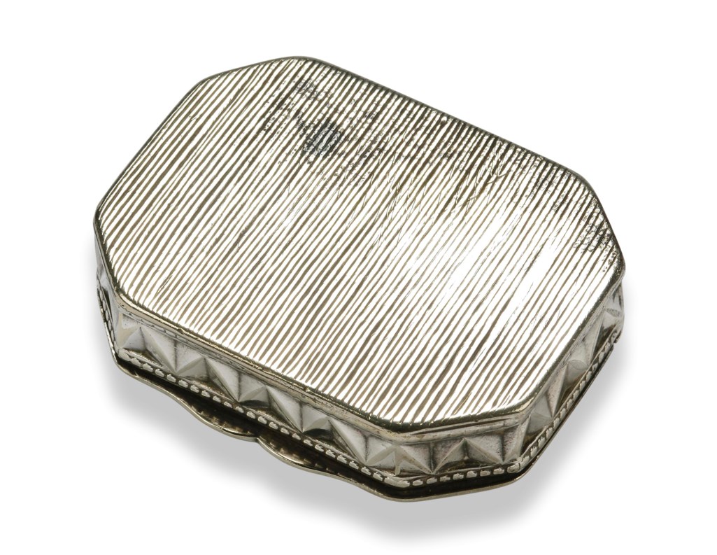 A VICTORIAN SILVER-PLATED SNUFF-BOX, | Christie’s