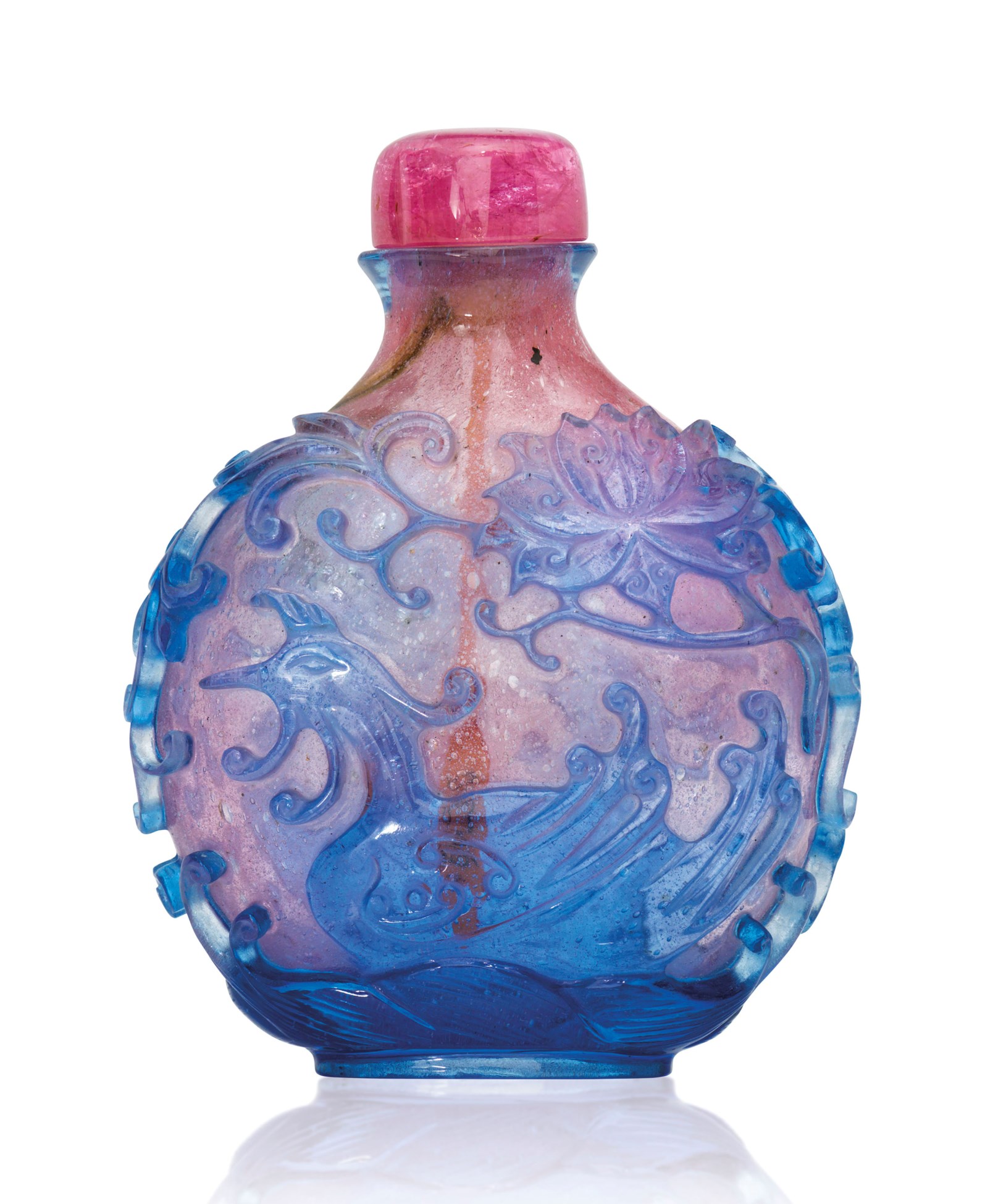 A BLUE AND PINK-OVERLAY GLASS SNUFF BOTTLE, QING DYNASTY, 1770-1900 ...