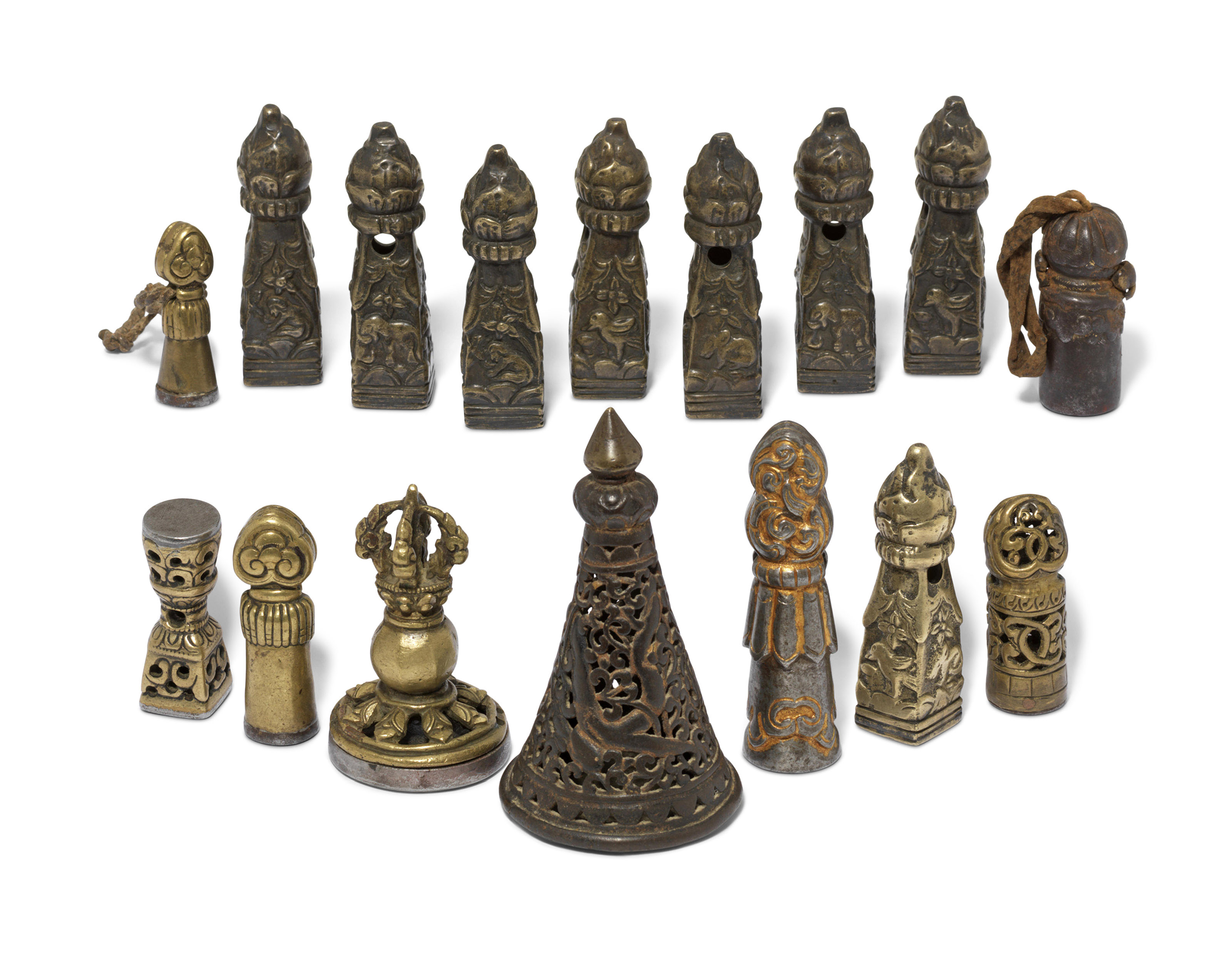 A GROUP OF SIXTEEN BRONZE SEALS, TIBET, 15TH-19TH CENTURY | Christie’s