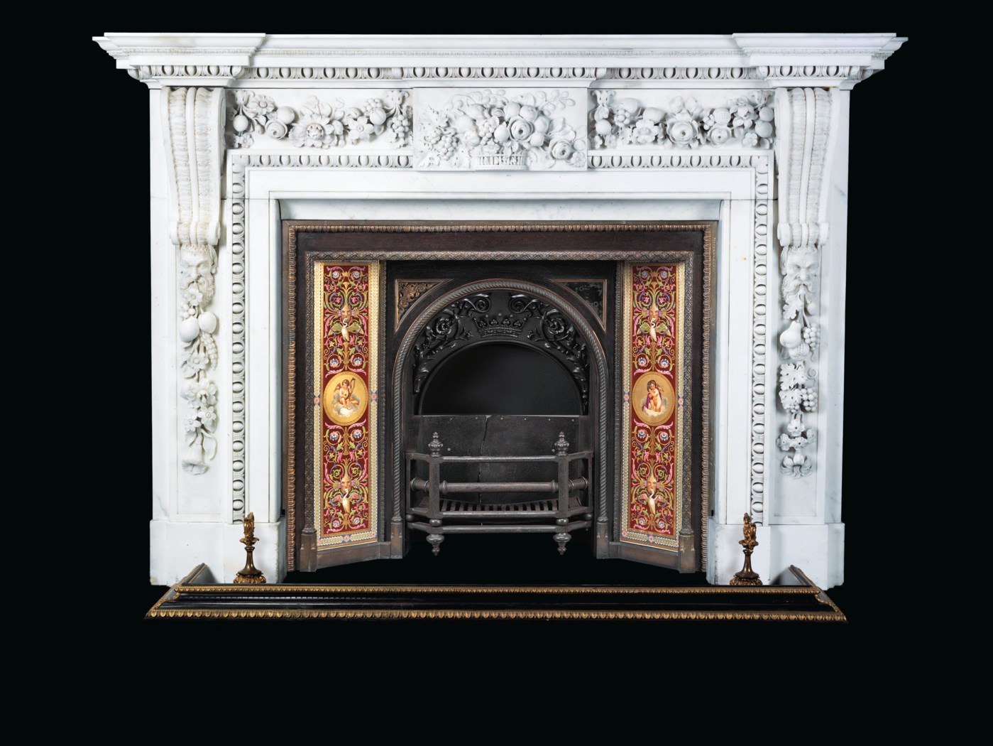 AN EARLY VICTORIAN WHITE MARBLE CHIMNEYPIECE