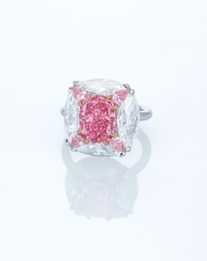 SUPERB COLOURED DIAMOND AND DIAMOND RING, MOUSSAIEFF | Christie's