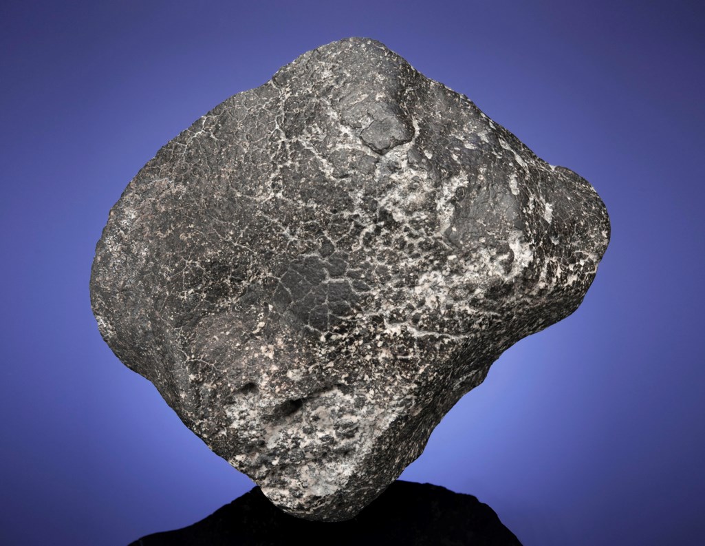 ENDPIECE OF A METEORITE FROM THE ASTEROID VESTA, INTERIOR AND EXTERIOR ...