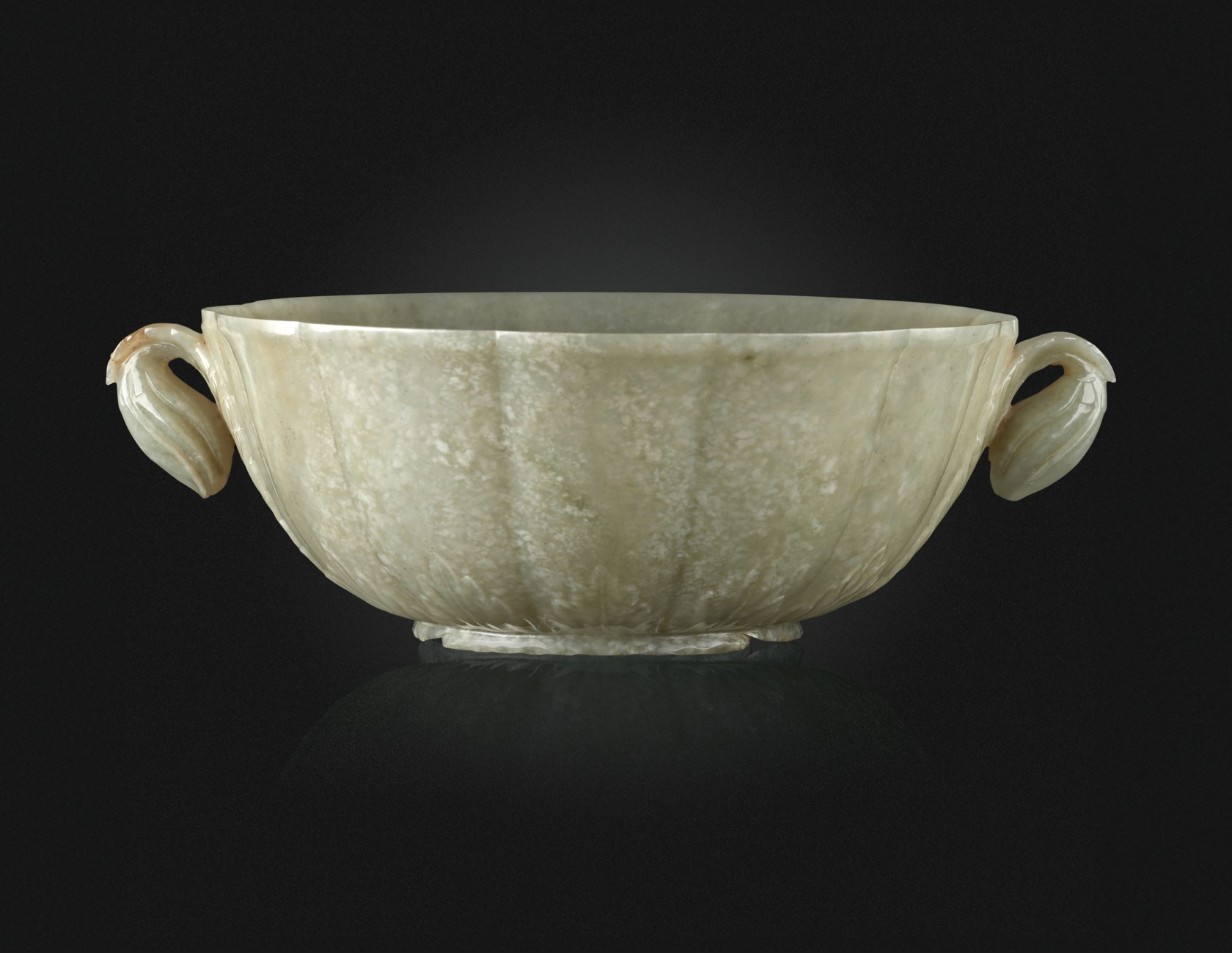 A CARVED JADE BOWL, NORTH INDIA, 1700-1750 | Christie's