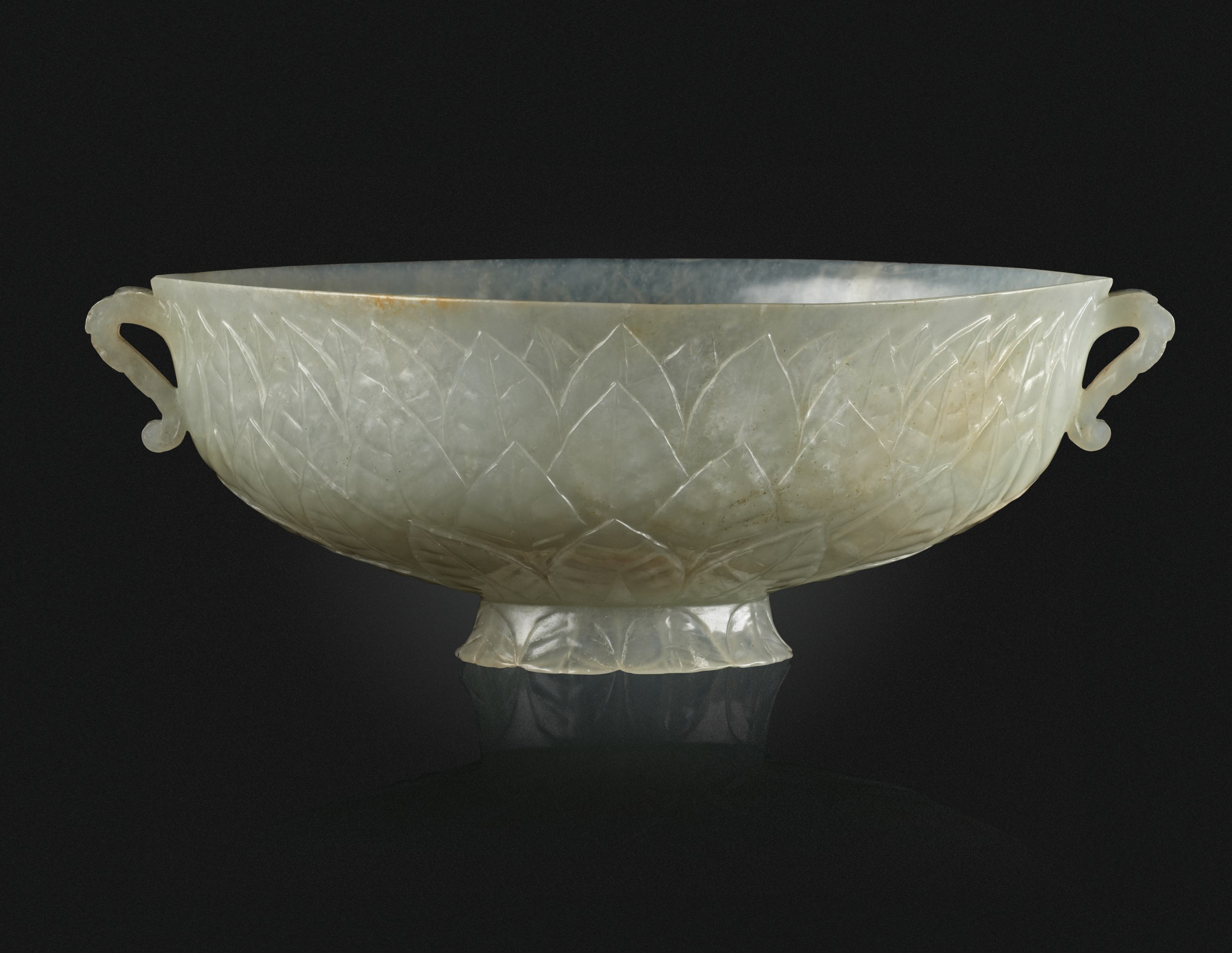 A CARVED JADE BOWL, NORTH INDIA, 18TH CENTURY | Christie's
