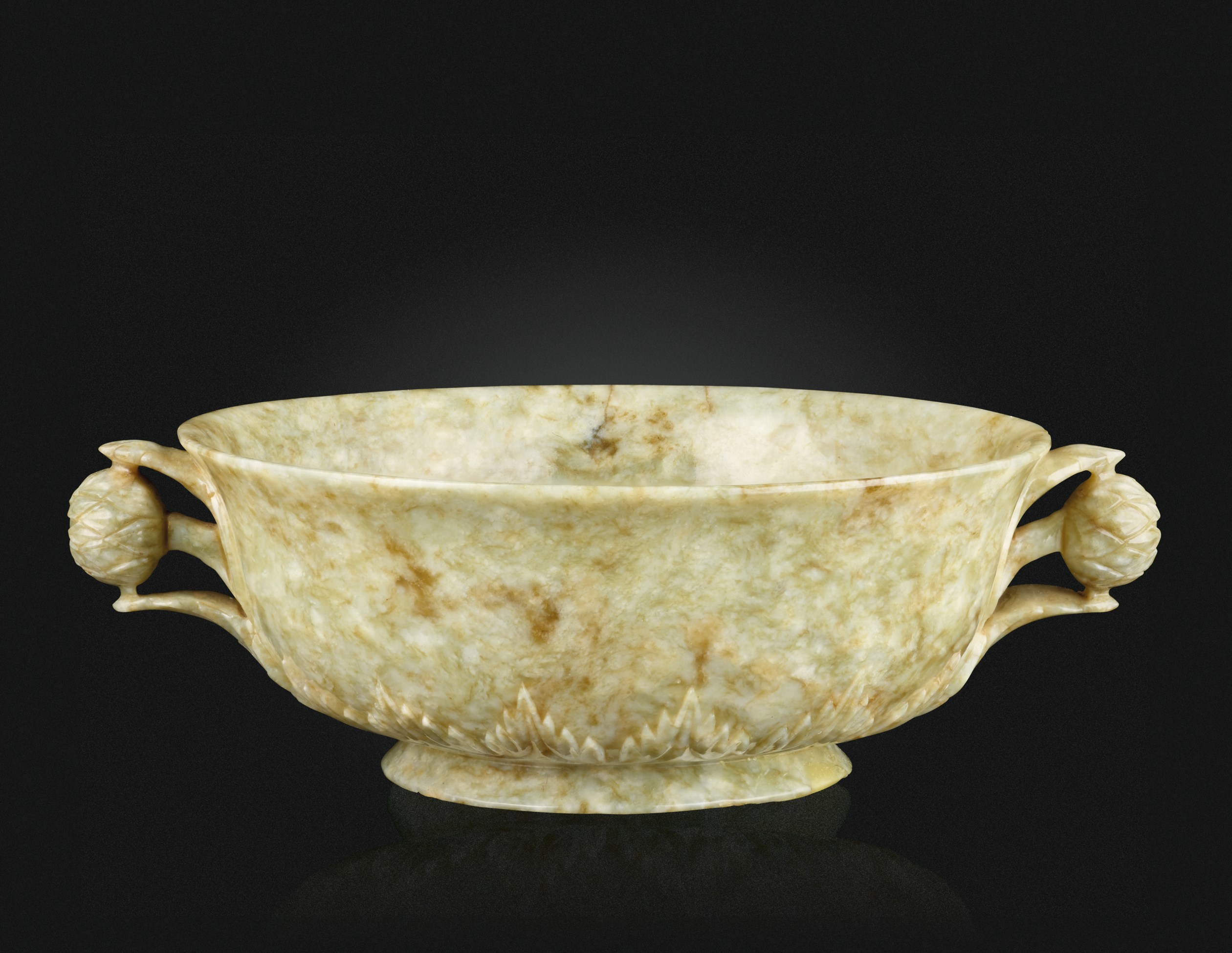 A CARVED JADE BOWL, INDIA, 1700-1750 | Christie's