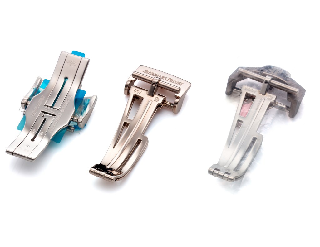 LOT OF THREE DEPLOYANT CLASPS, TWO AUDEMARS PIGUET AND ONE VACHERON ...