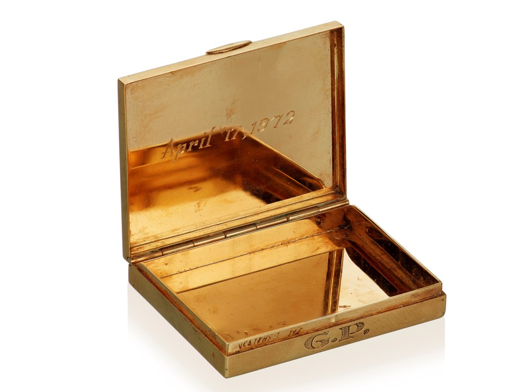 VAN CLEEF & ARPELS GOLD PILL BOX, | Christie’s