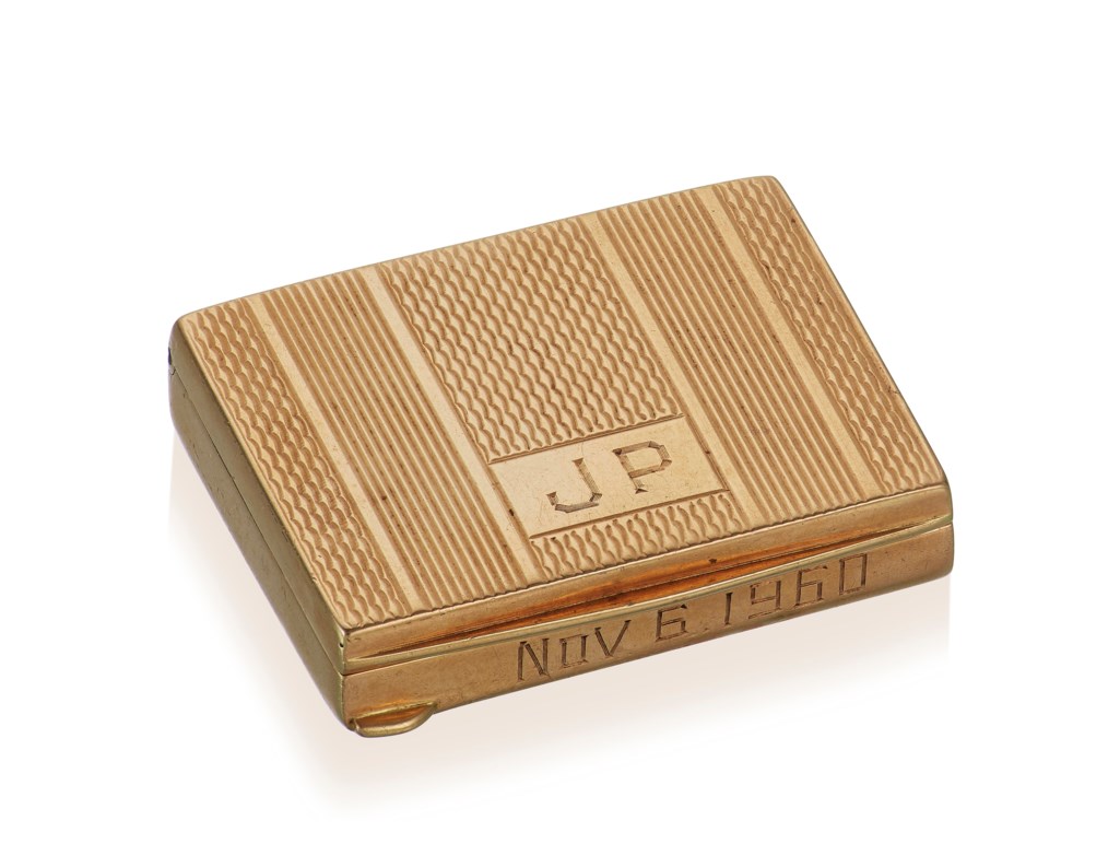 VAN CLEEF & ARPELS GOLD PILL BOX, | Christie’s