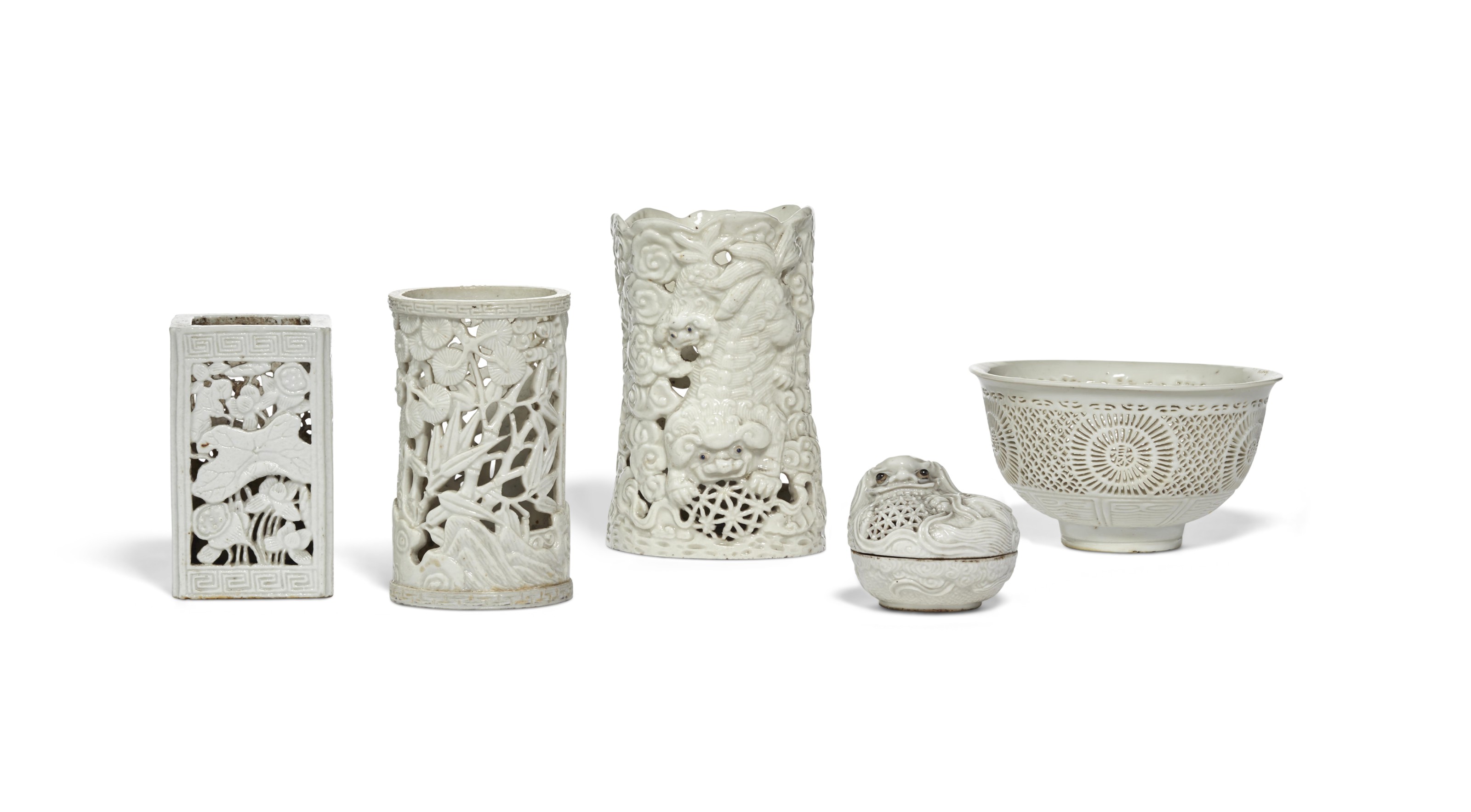 FIVE RETICULATED WHITE-GLAZED VESSELS, LATE MING-QING DYNASTY | Christie’s