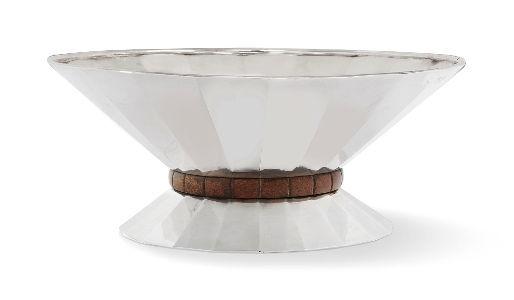 COUPE A FRUITS EN ARGENT ET BOIS, FRANCE, XXEME SIECLE, ORFEVRE F ET ...