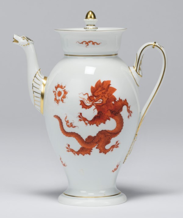 A MEISSEN PORCELAIN 'RED DRAGON' PATTERN COMPOSITE PART TABLE-SERVICE ...