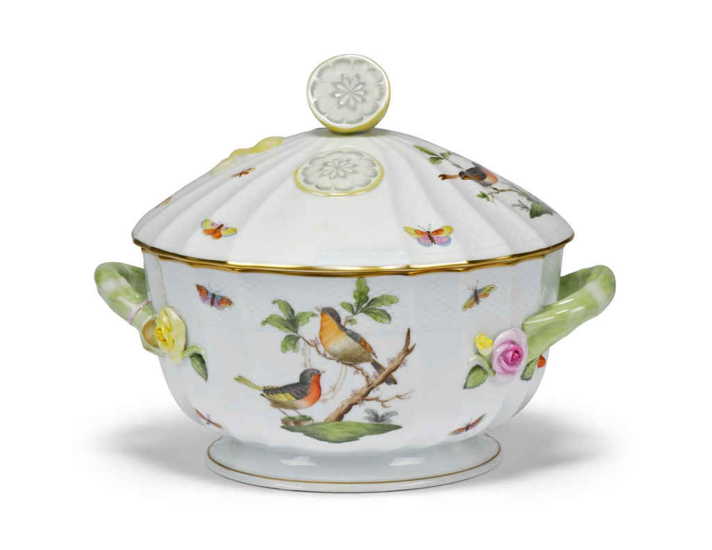 A HEREND PORCELAIN 'ROTHSCHILD BIRDS' PATTERN PART TABLE-SERVICE, 20TH ...