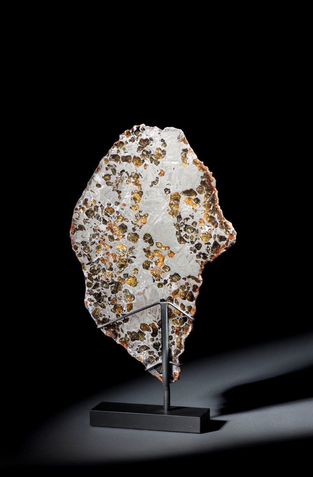 EXTRATERRESTRIAL GEMSTONES IN METALLIC MATRIX — COMPLETE SLICE OF A ...