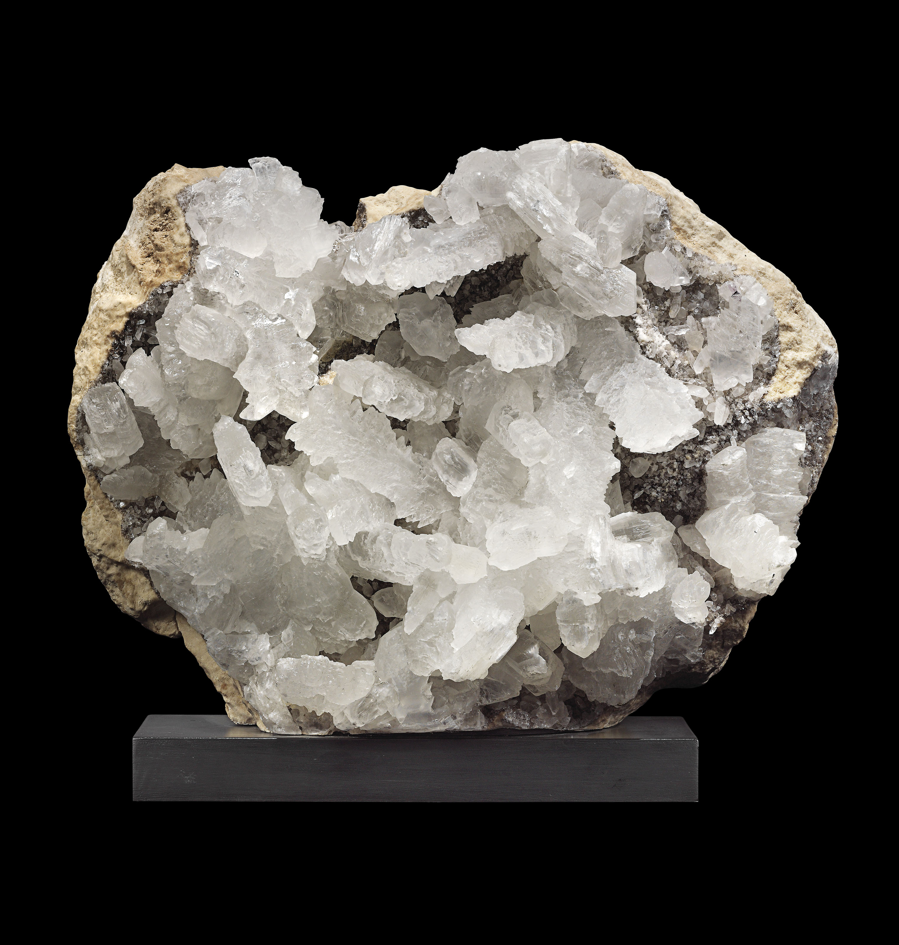 A LARGE SELENITE CLUSTER, MEXICO | Christie’s