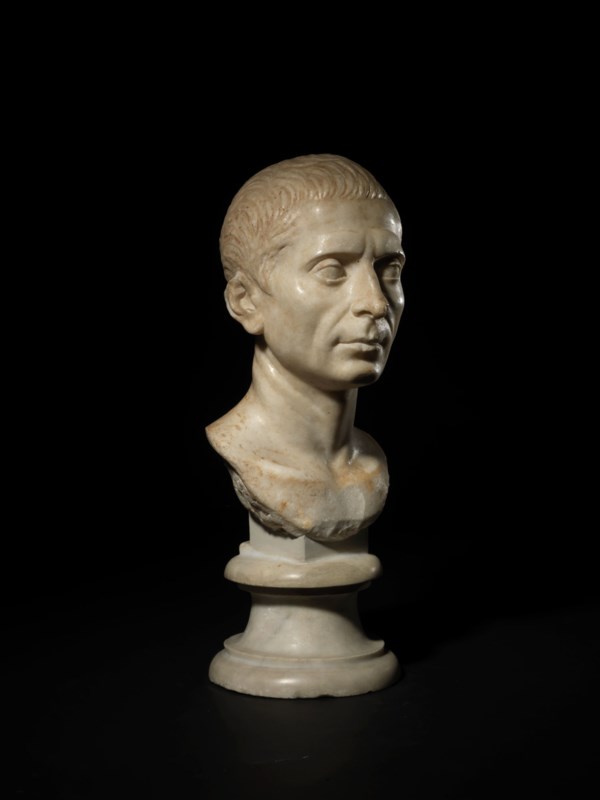 A ROMAN MARBLE PORTRAIT BUST OF A MAN, LATE REPUBLICAN, CIRCA 1ST ...