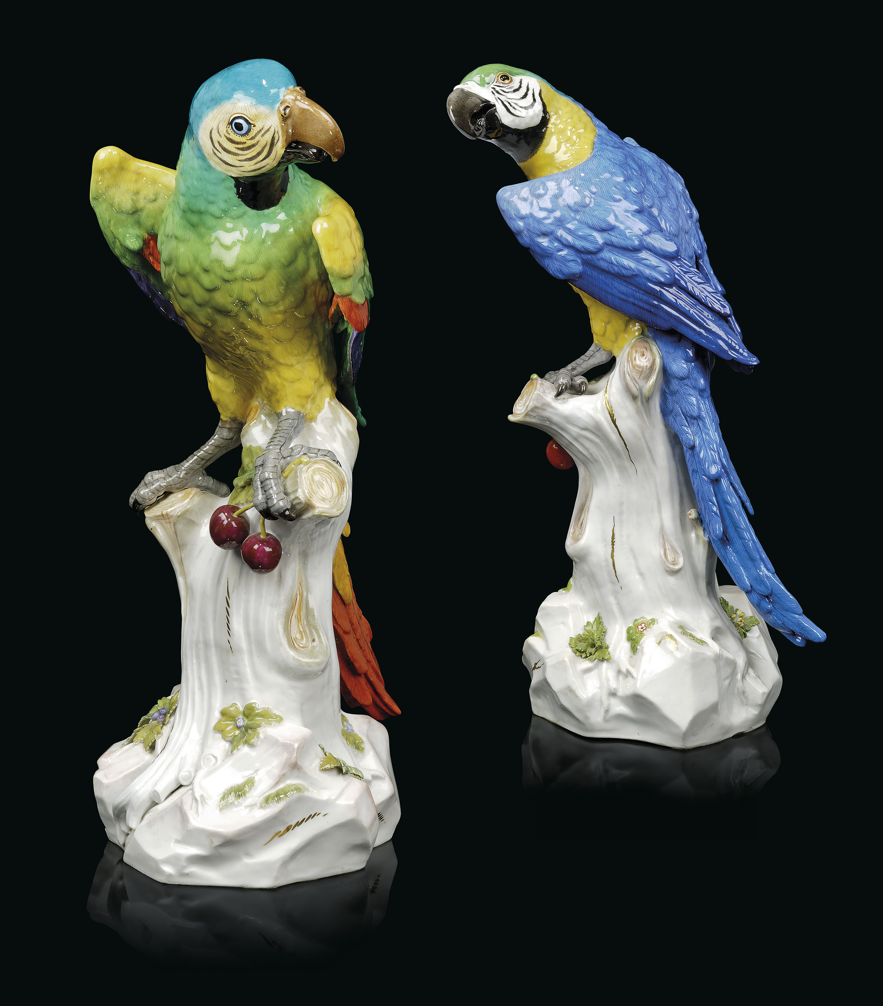 TWO LARGE MEISSEN PORCELAIN MODELS OF PARROTS, LATE 19TH CENTURY, BLUE ...
