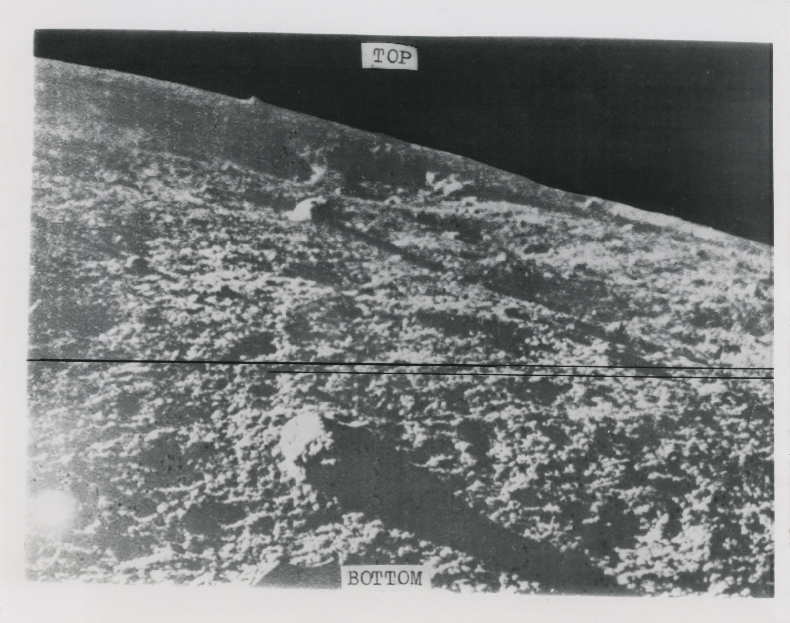 First photograph and first panorama on the surface of the Moon ...