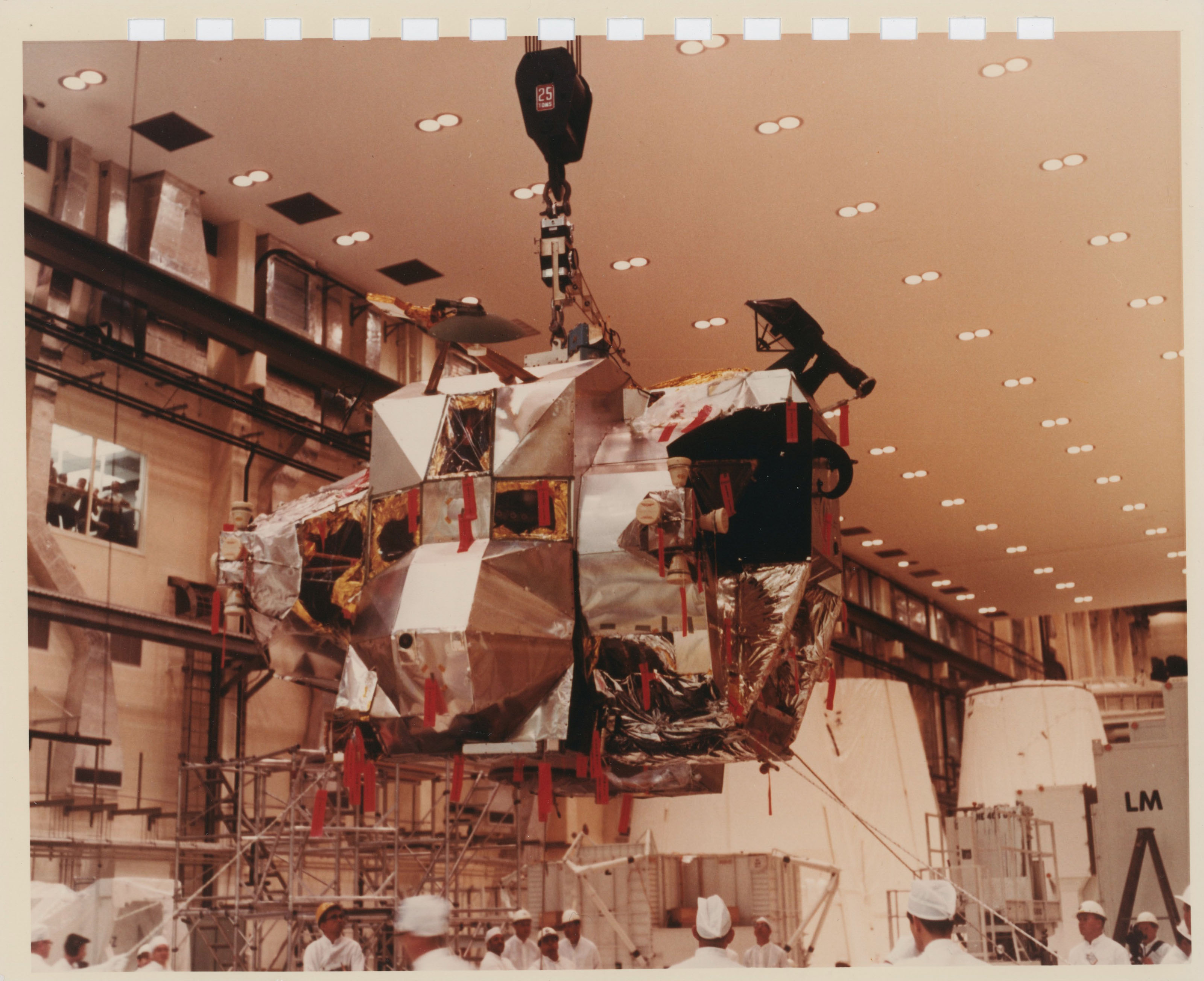 LUNAR MODULE – Apollo Spacecraft News Reference. NASA Manned Spacecraft ...