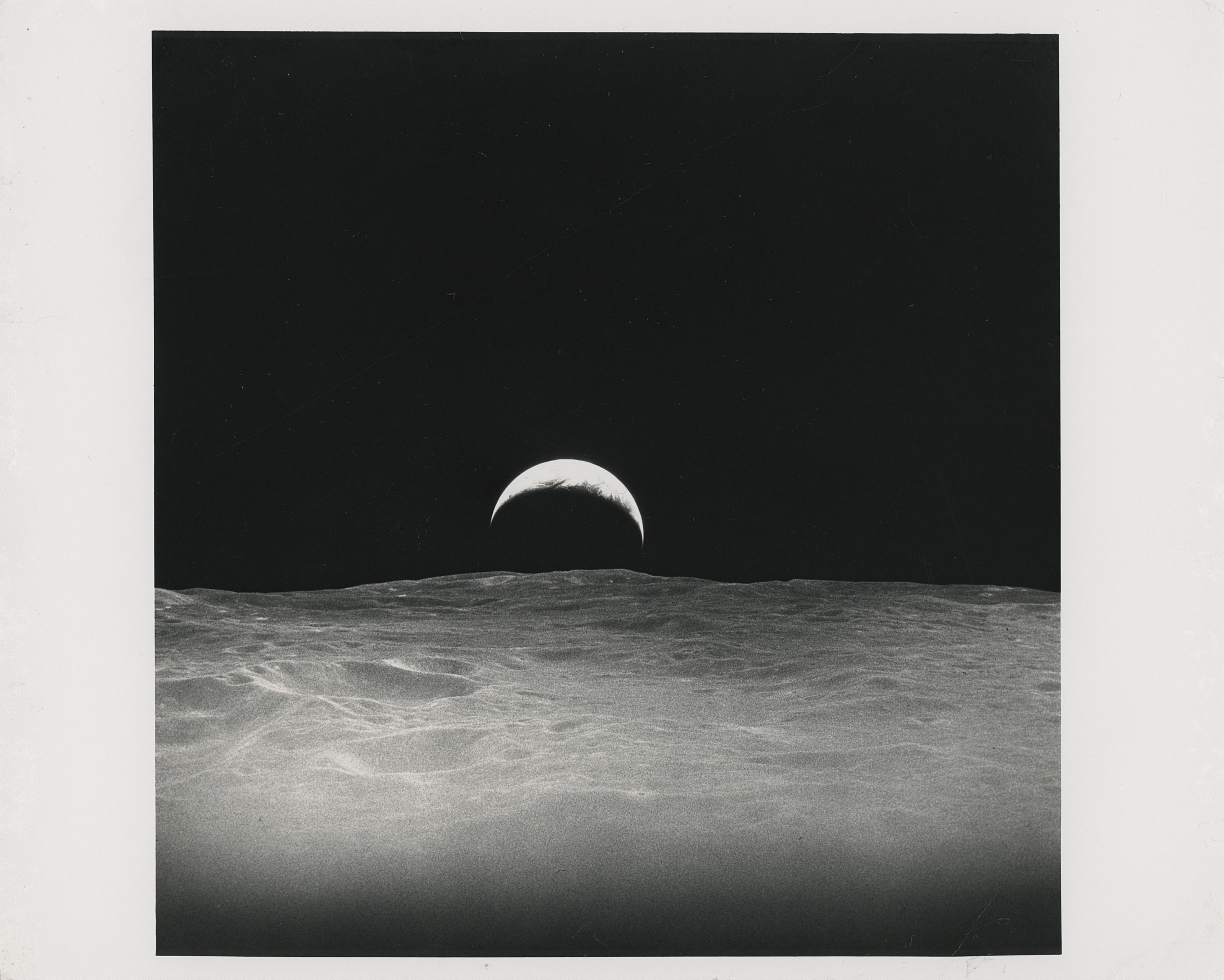 Earthrise seen from the CM; lunar shadows at Sunrise; the future Apollo ...