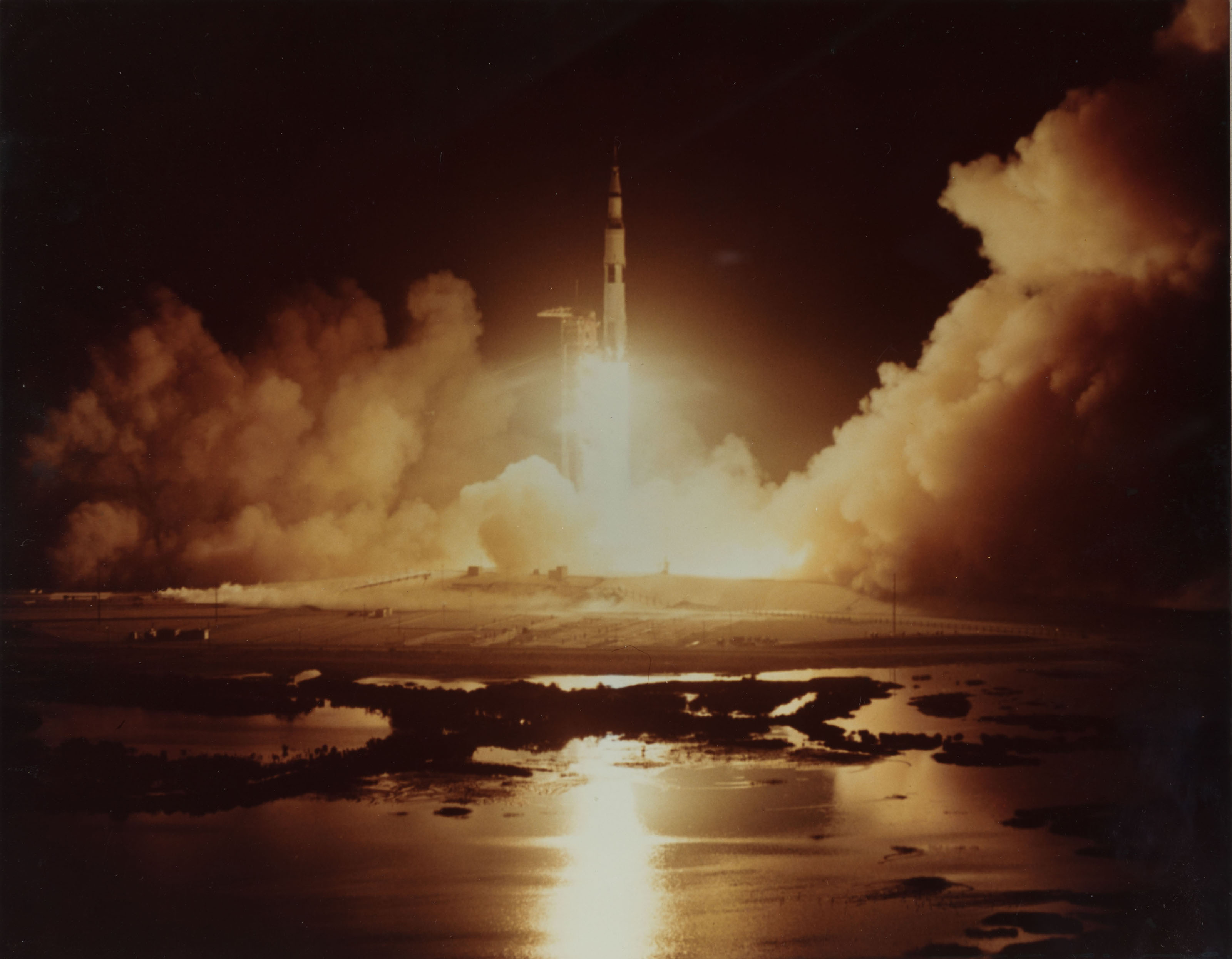 Liftoff at night [Large format], December 7, 1972, NASA [Apollo 17 ...