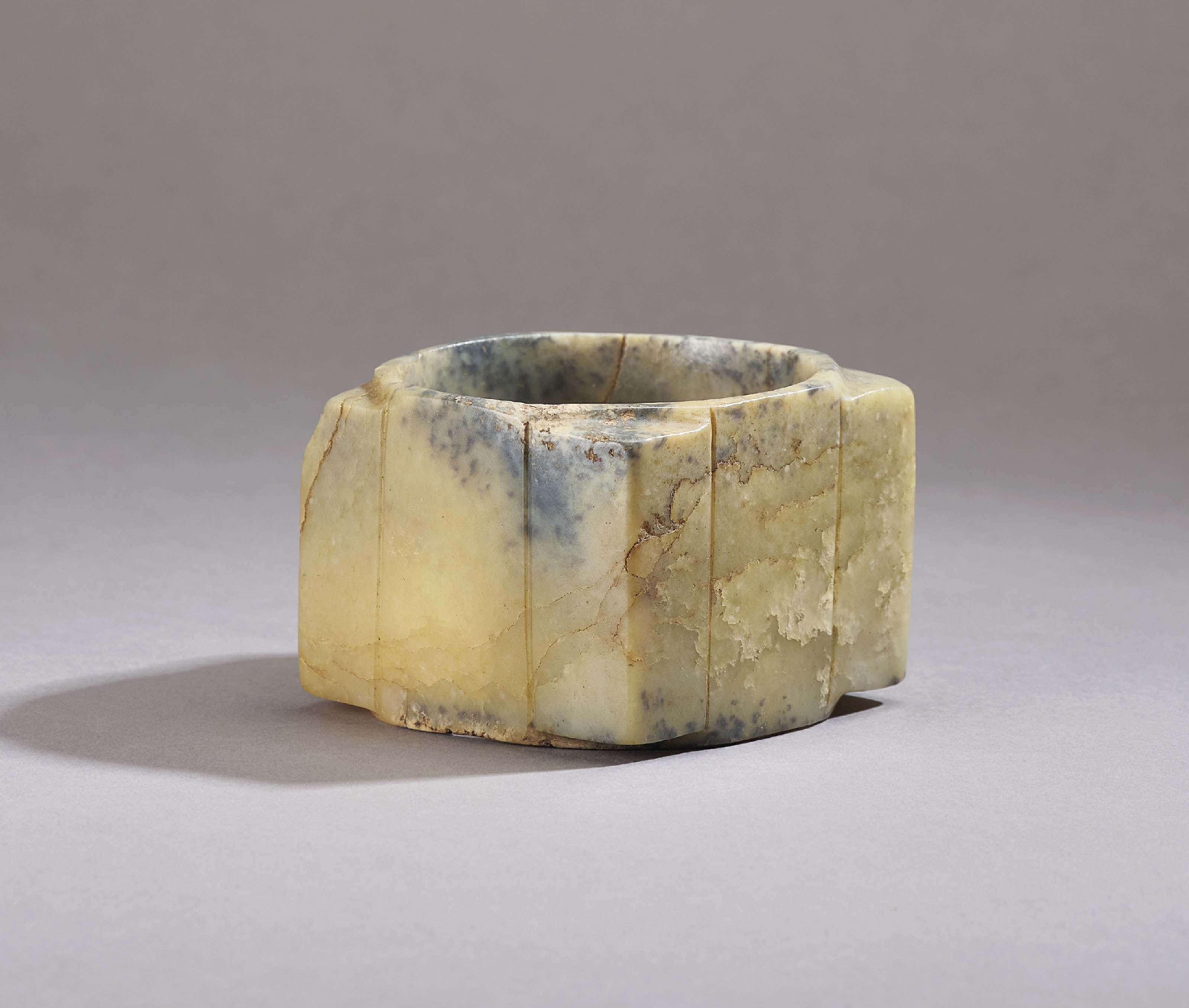 A JADE CONG , LIANGZHU CULTURE (CIRCA 3300-2300 BC) | Christie's