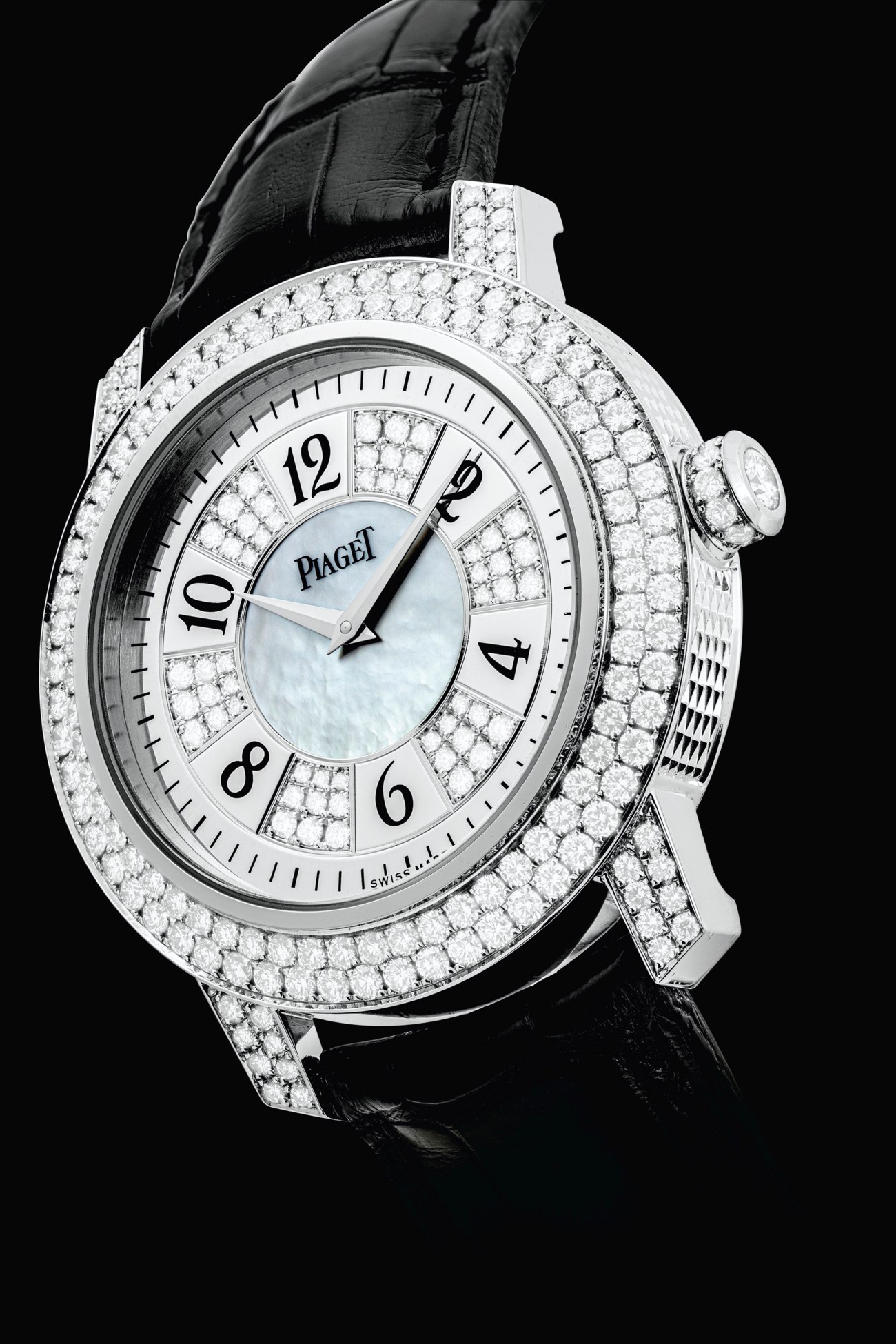 PIAGET. AN 18K WHITE GOLD AND DIAMOND-SET AUTOMATIC WRISTWATCH WITH ...