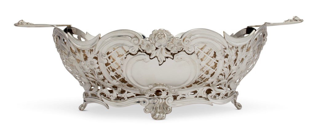 A VICTORIAN SILVER BASKET, MARK OF SUSANNAH BRASTED, LONDON, 1889 ...