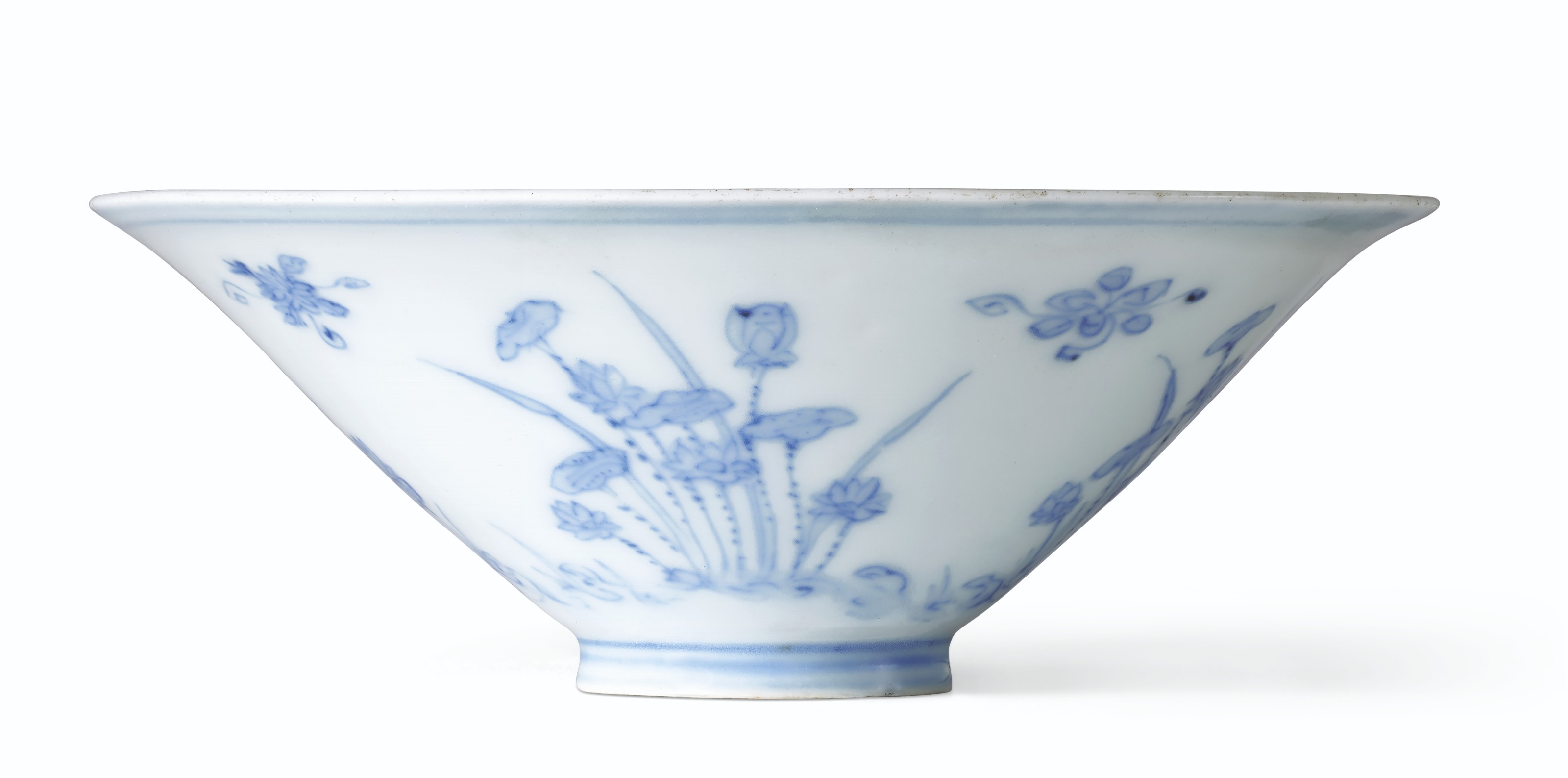 A SMALL BLUE AND WHITE CONICAL BOWL, 17TH CENTURY | Christie’s