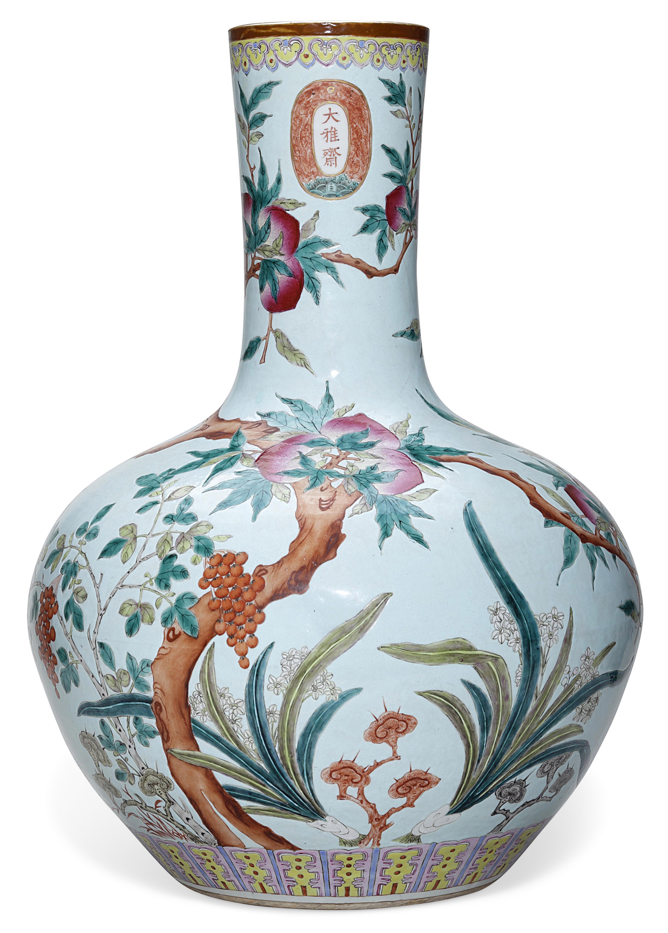 A LARGE FAMILLE ROSE 'PEACH' VASE, REPUBLIC PERIOD | Christie’s