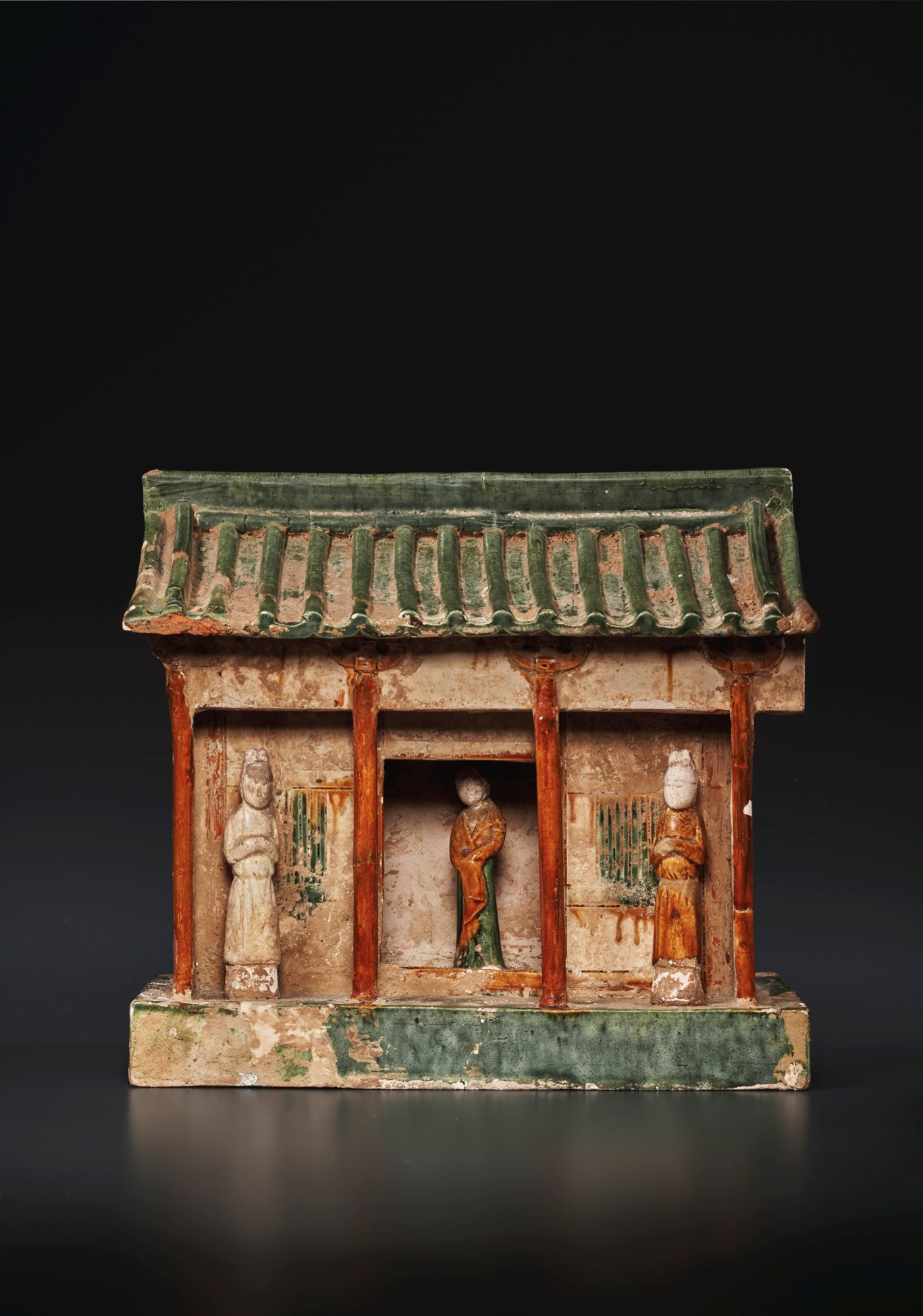 A VERY RARE SANCAI-GLAZED POTTERY MODEL OF A BUILDING, TANG DYNASTY (AD ...