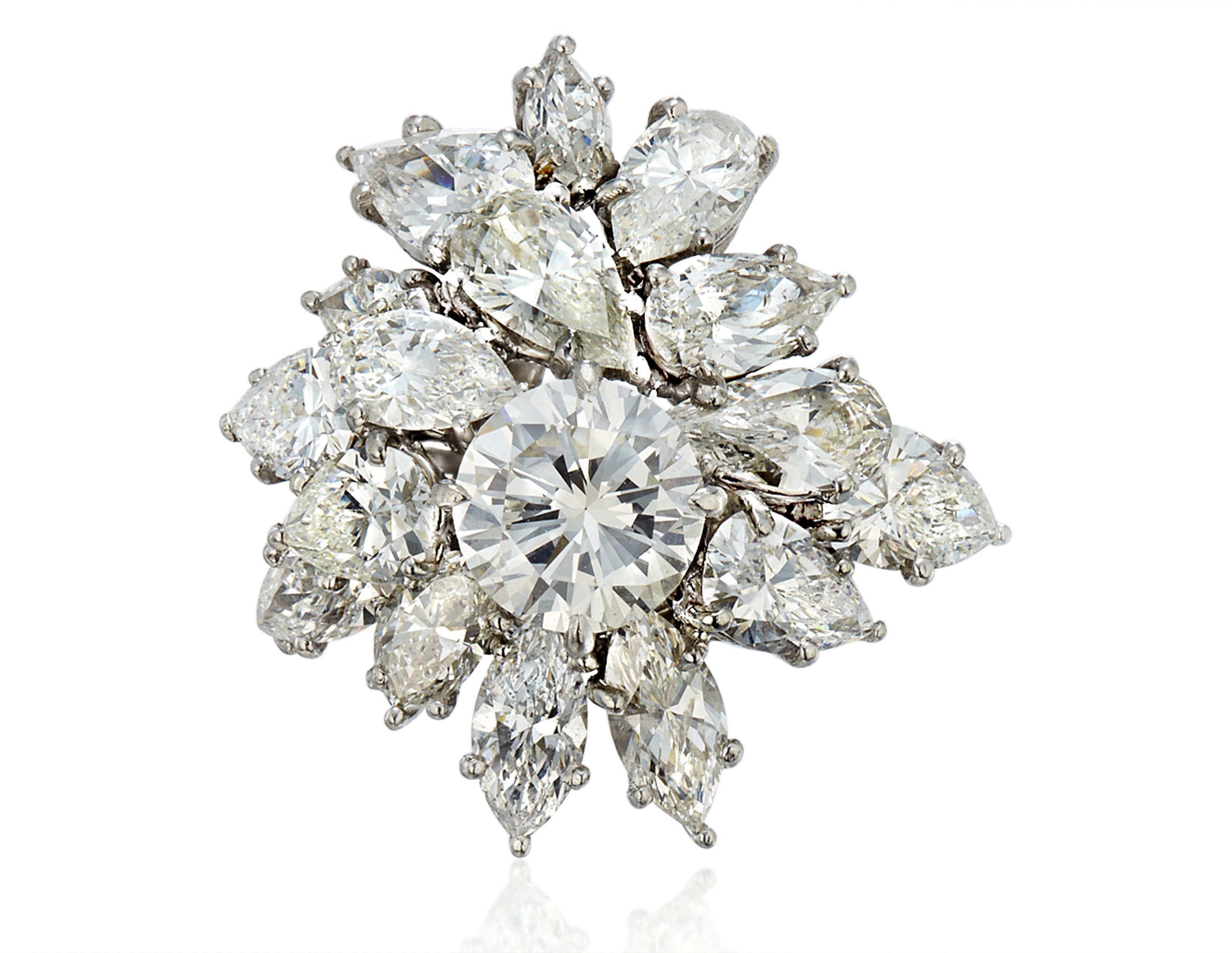 DIAMOND CLUSTER RING, | Christie’s