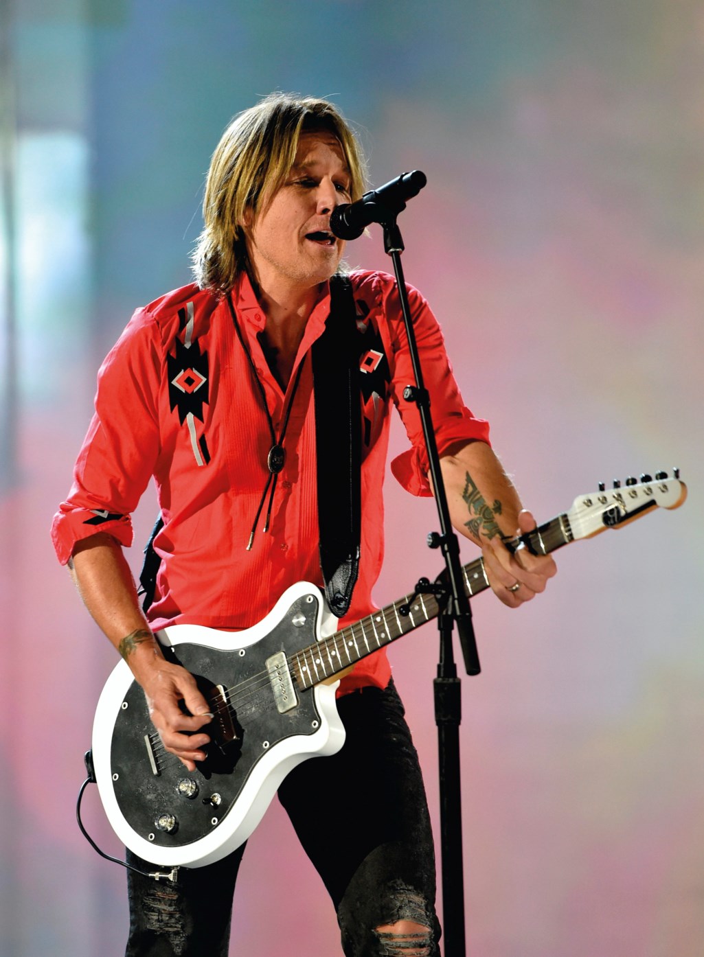 KEITH URBAN, Hi9 GUITAR COMPANY, A SEMI-SOLID-BODY ELECTRIC GUITAR ...