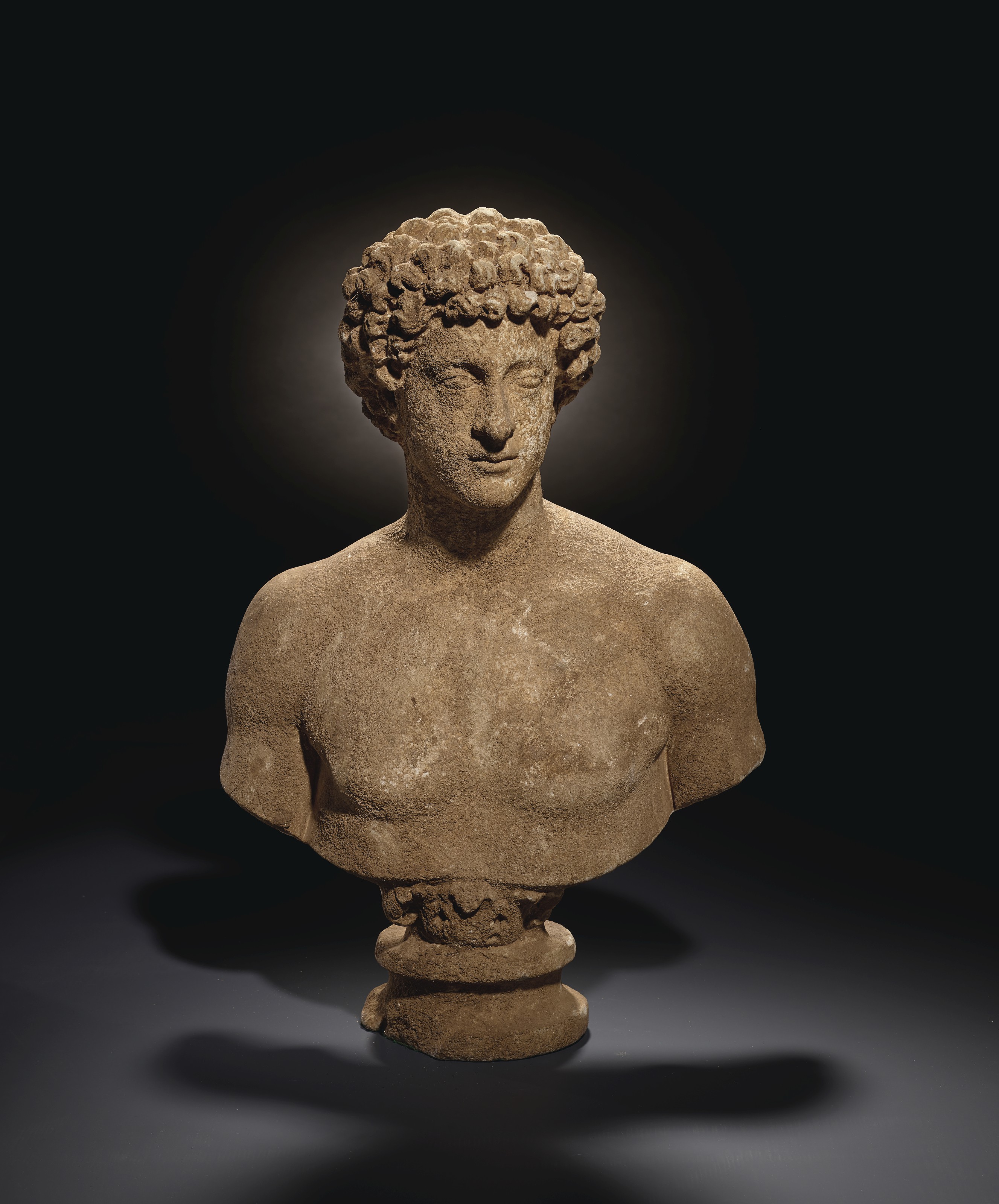 A ROMAN MARBLE PORTRAIT BUST OF A MAN, ANTONINE PERIOD, CIRCA MID 2ND ...
