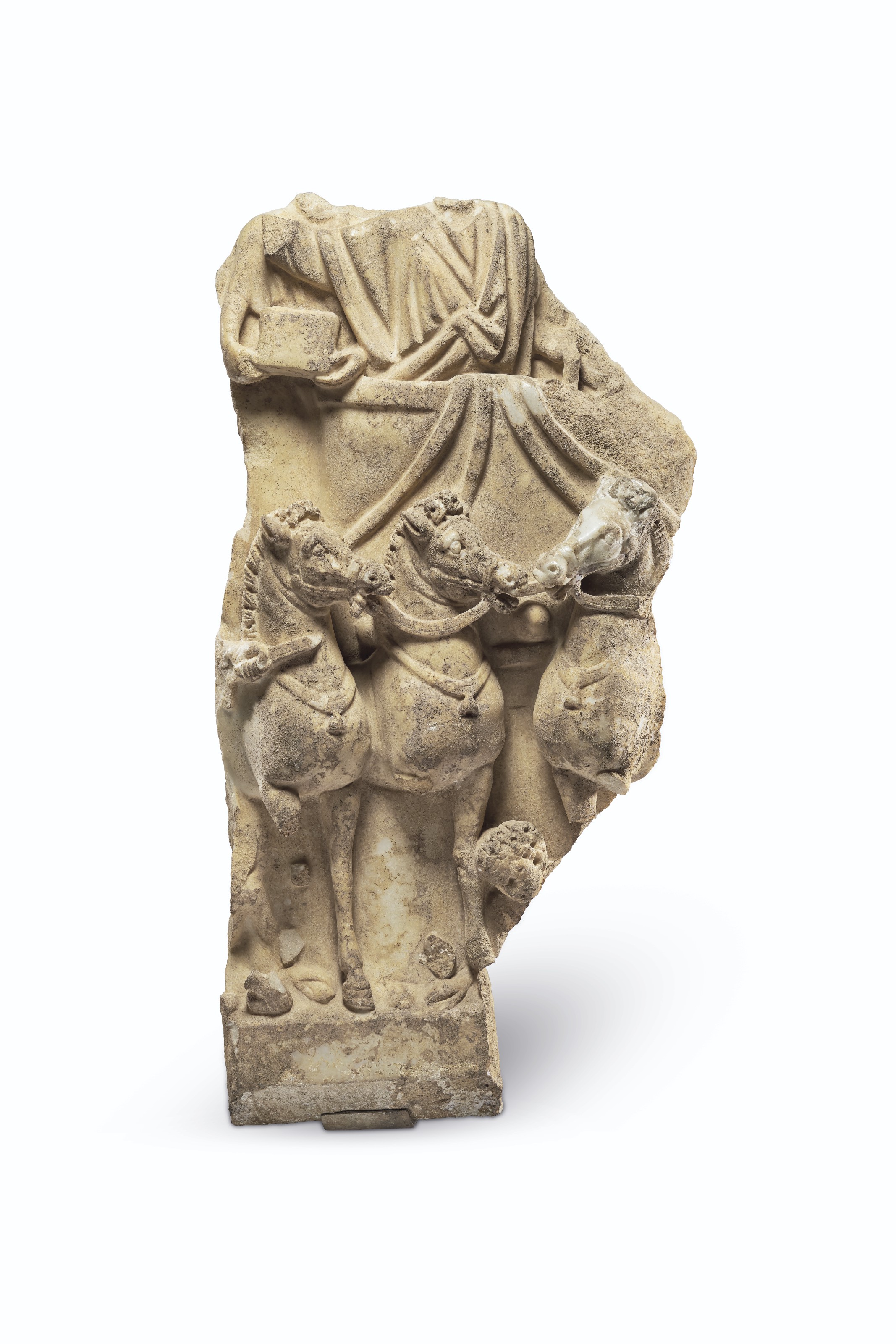 A ROMAN MARBLE RELIEF FRAGMENT, CIRCA LATE 2ND-EARLY 3RD CENTURY A.D ...