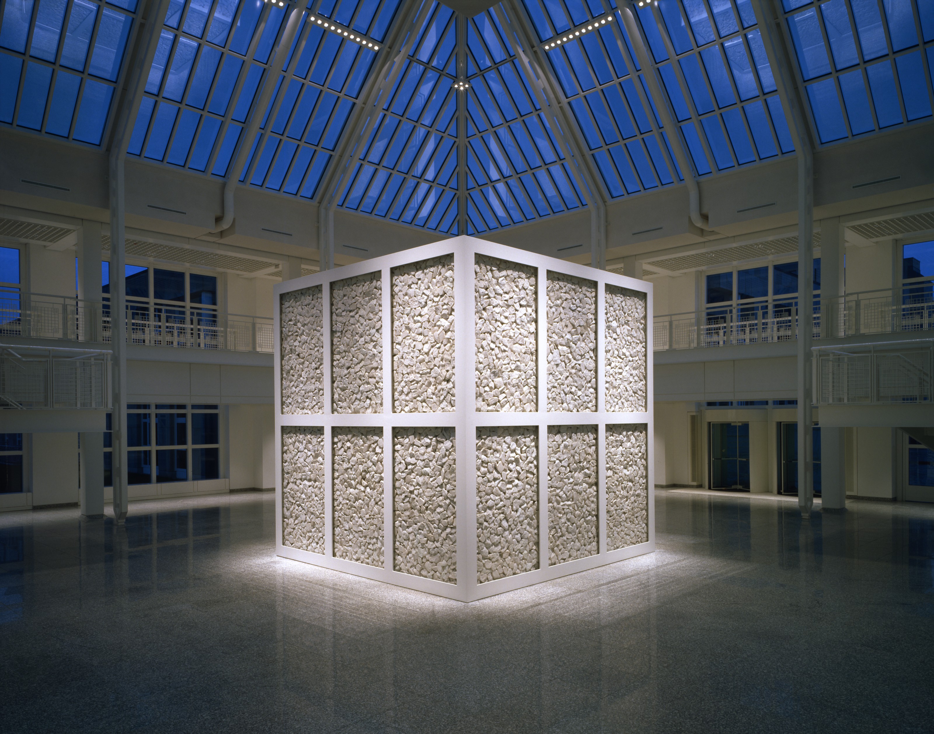 Sala De Terra Walter De Maria