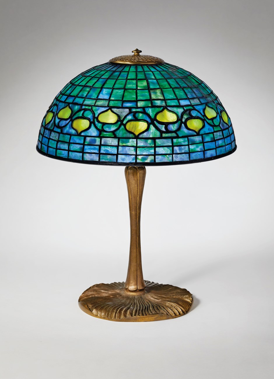 TIFFANY STUDIOS, ‘Acorn’ Table Lamp, circa 1902-1904 | Christie's