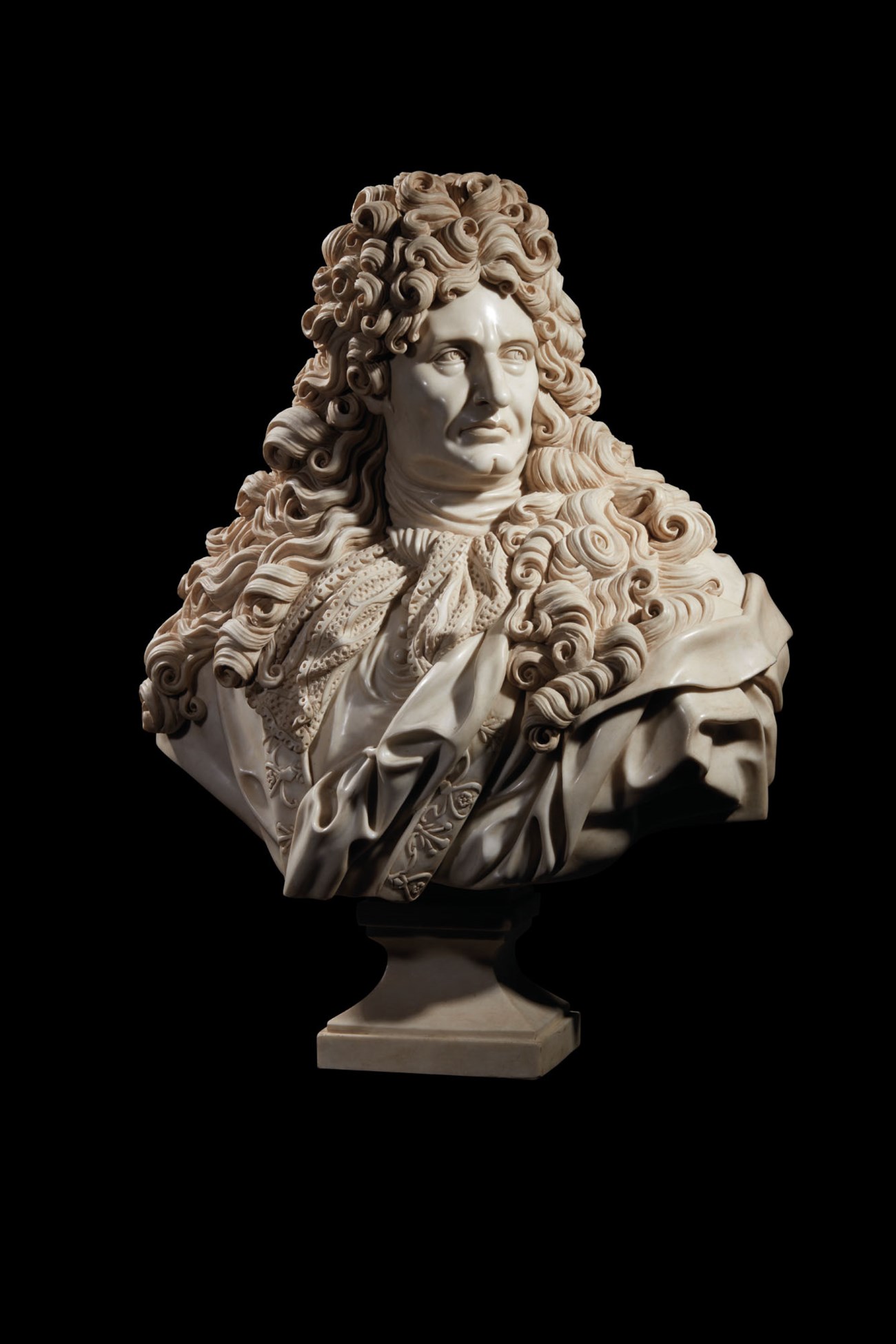 BUSTE MONUMENTAL EN MARBRE REPRÉSENTANT JULES HARDOUIN-MANSART (1646 ...