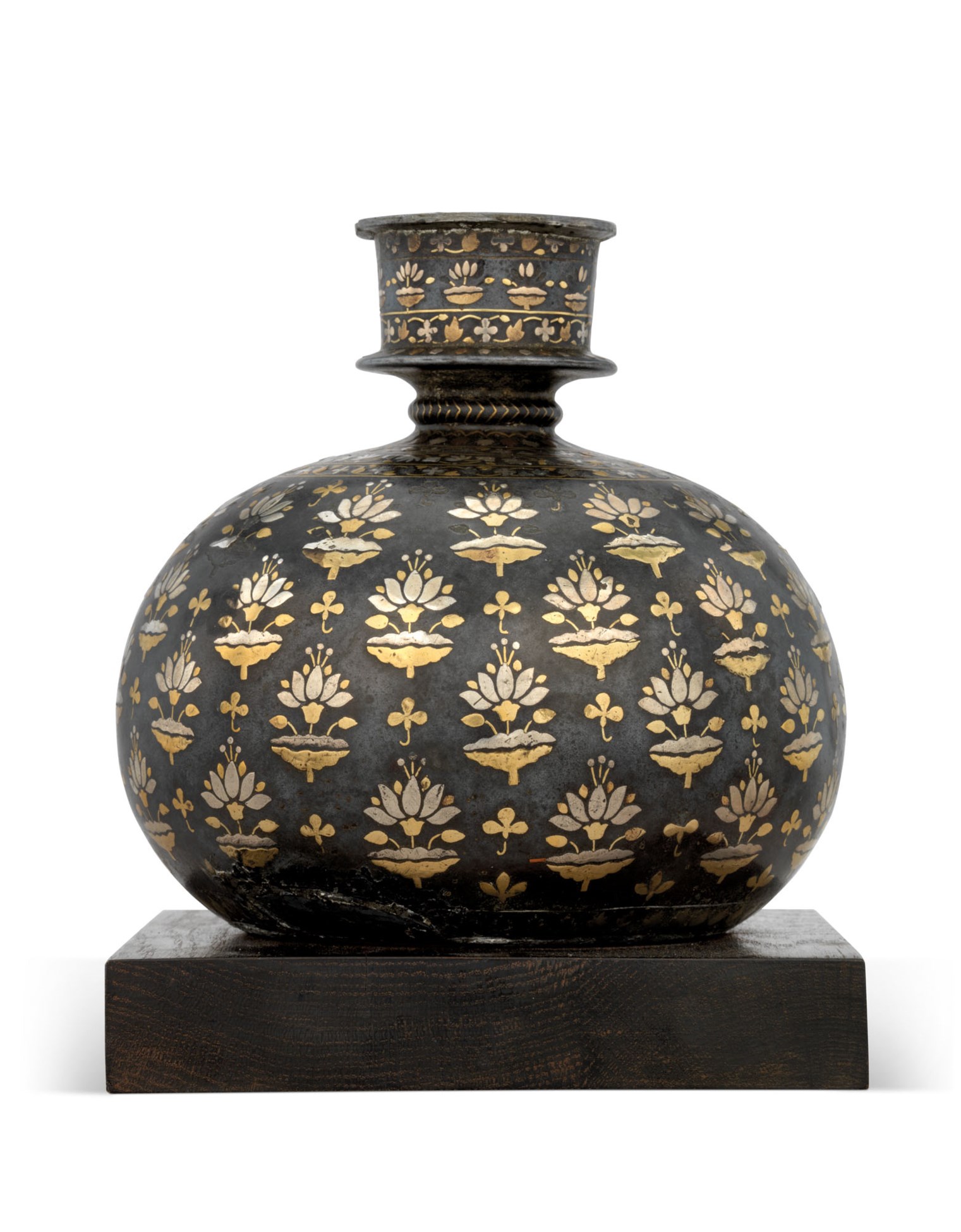 A FINE SILVER AND BRASS-INLAID BIDRI HUQQA BASE, BIDAR, DECCAN, INDIA ...