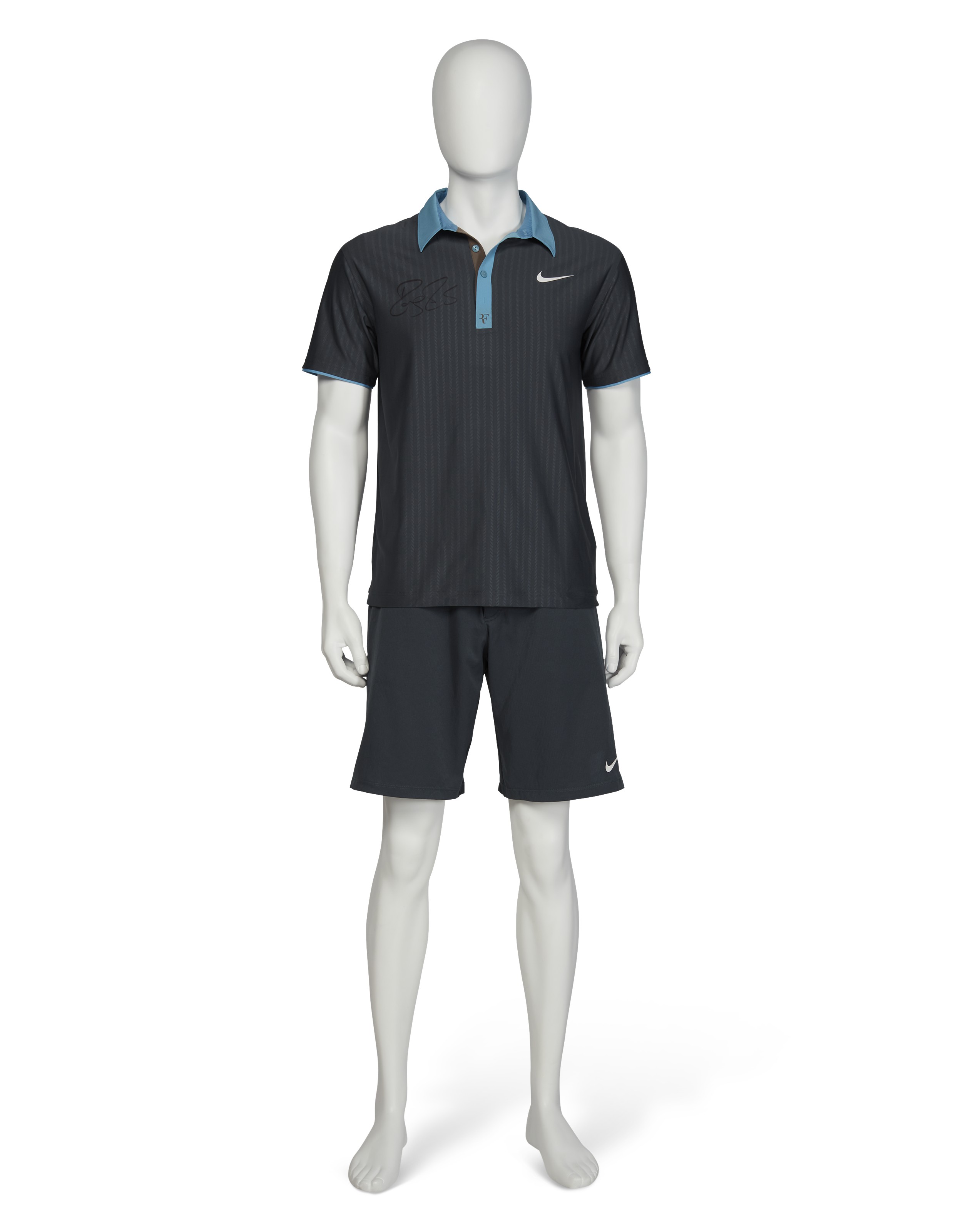 ROGER FEDERER'S TOURNAMENT OUTFIT, ROME, 2009 | Christie’s