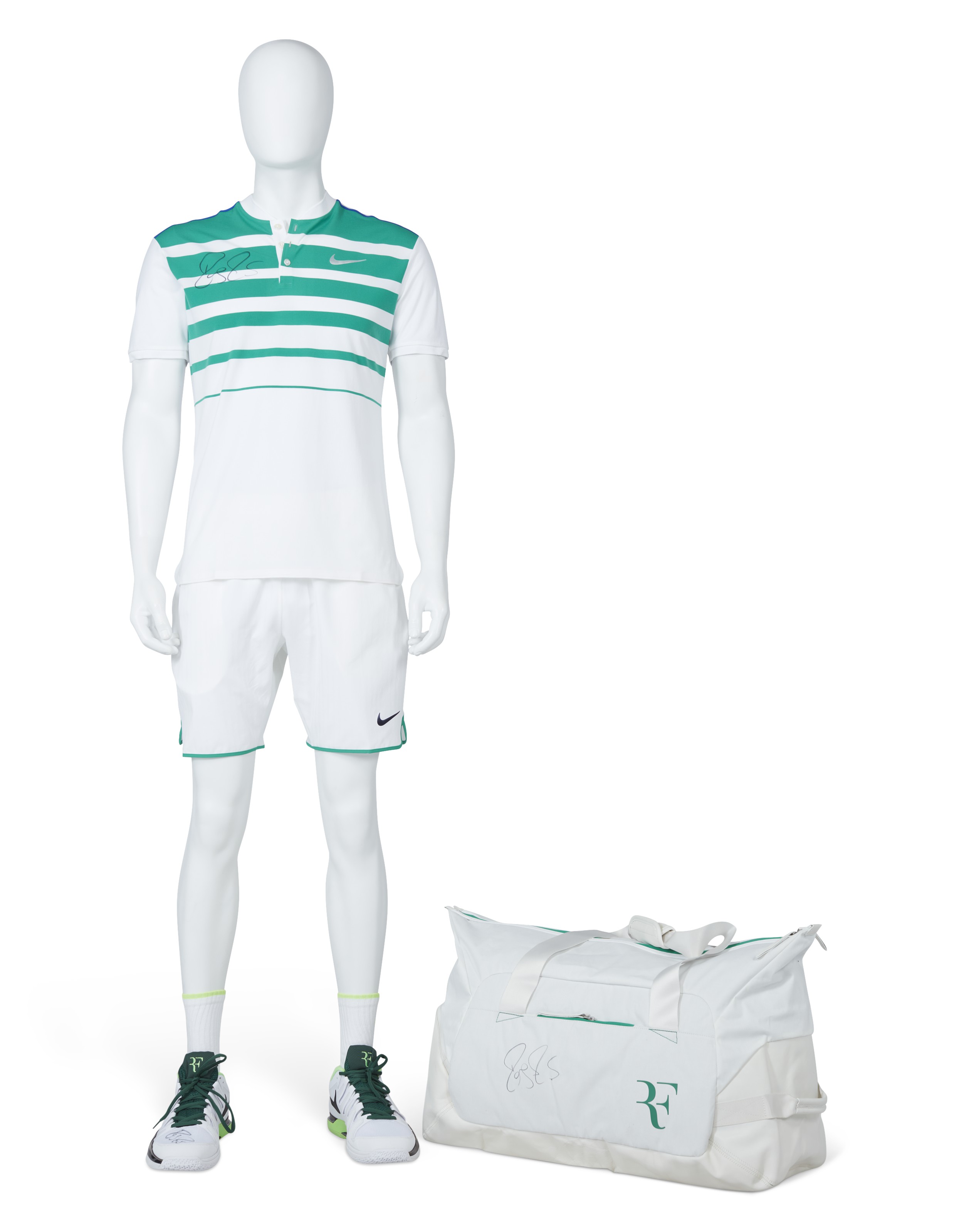ROGER FEDERER'S TOURNAMENT OUTFIT AND BAG, AUSTRALIAN OPEN, 2016 ...