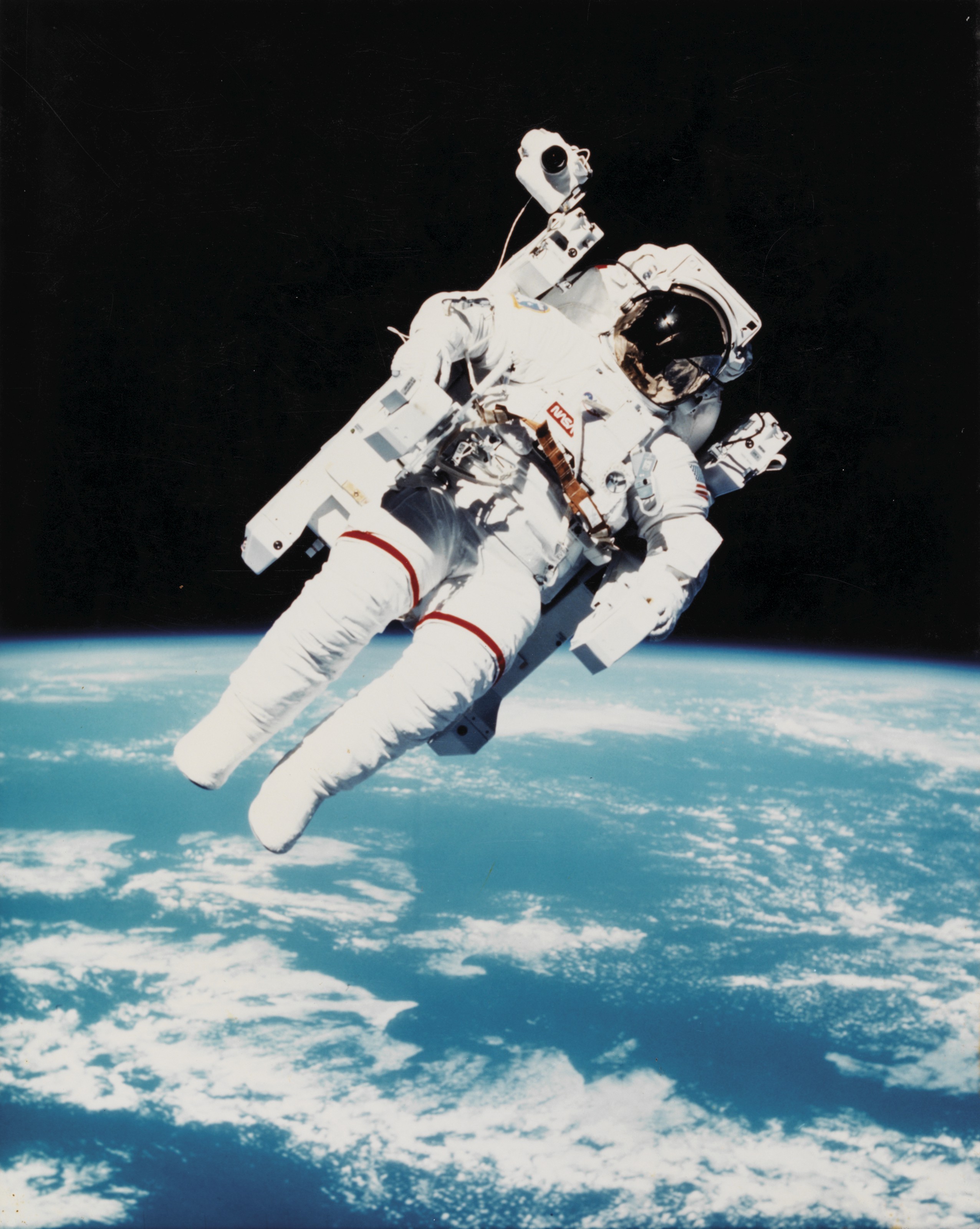 The first untethered space flight: astronaut Bruce McCandless II using ...