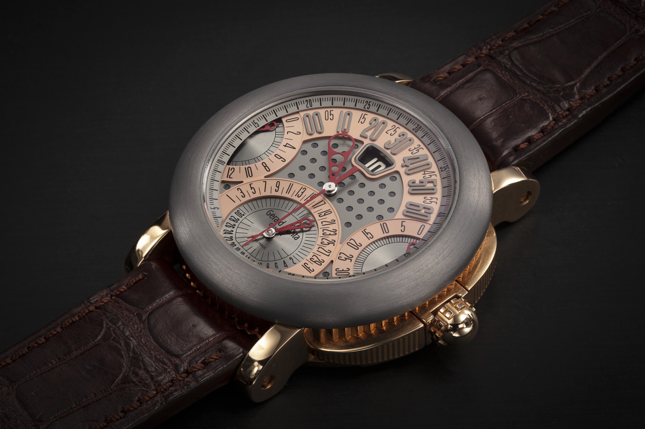 GERALD GENTA, ARENA CHRONO QUATTRO RETRO REF. ABC.Y.55, A GOLD AND ...