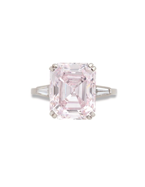 SUPERB COLOURED DIAMOND AND DIAMOND RING, BOUCHERON PARIS | Christie's