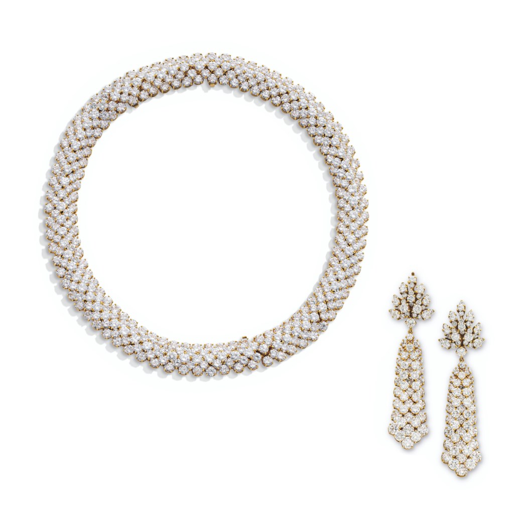 VAN CLEEF & ARPELS DIAMOND NECKLACE AND EARRING SET | Christie's